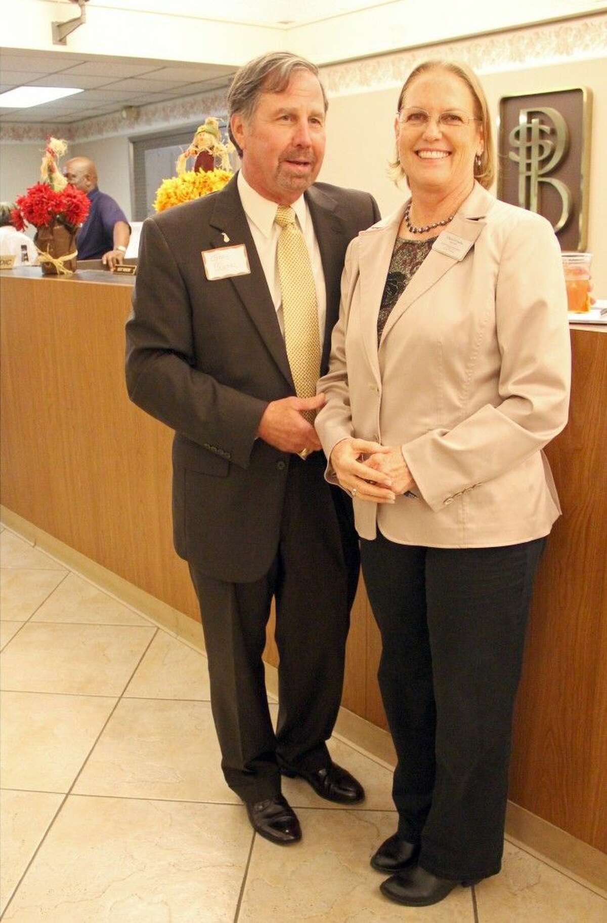 Pearland State Bank hosts Holiday Kickoff Party