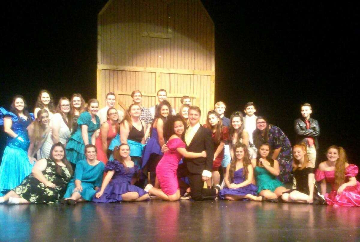 Splendora High School's 'Footloose' unites students across different ...