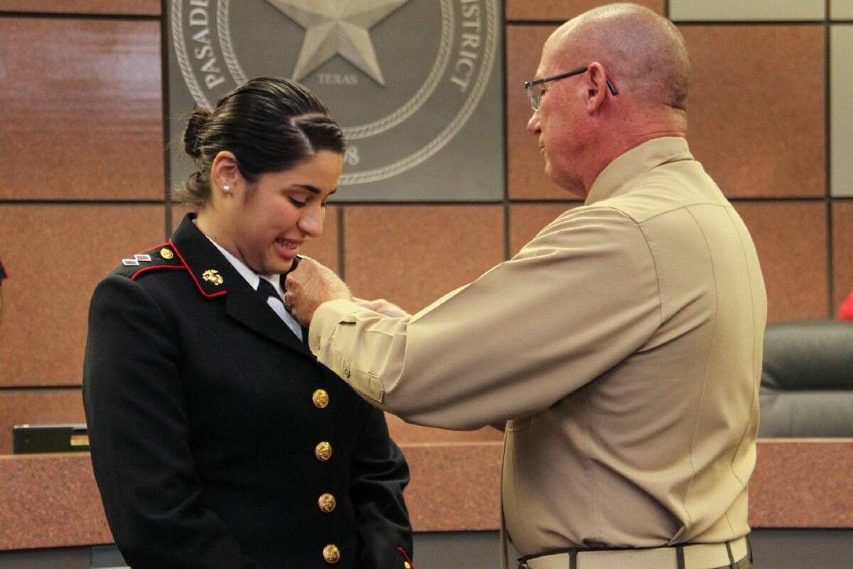 Pasadena High JROTC cadet receives national award