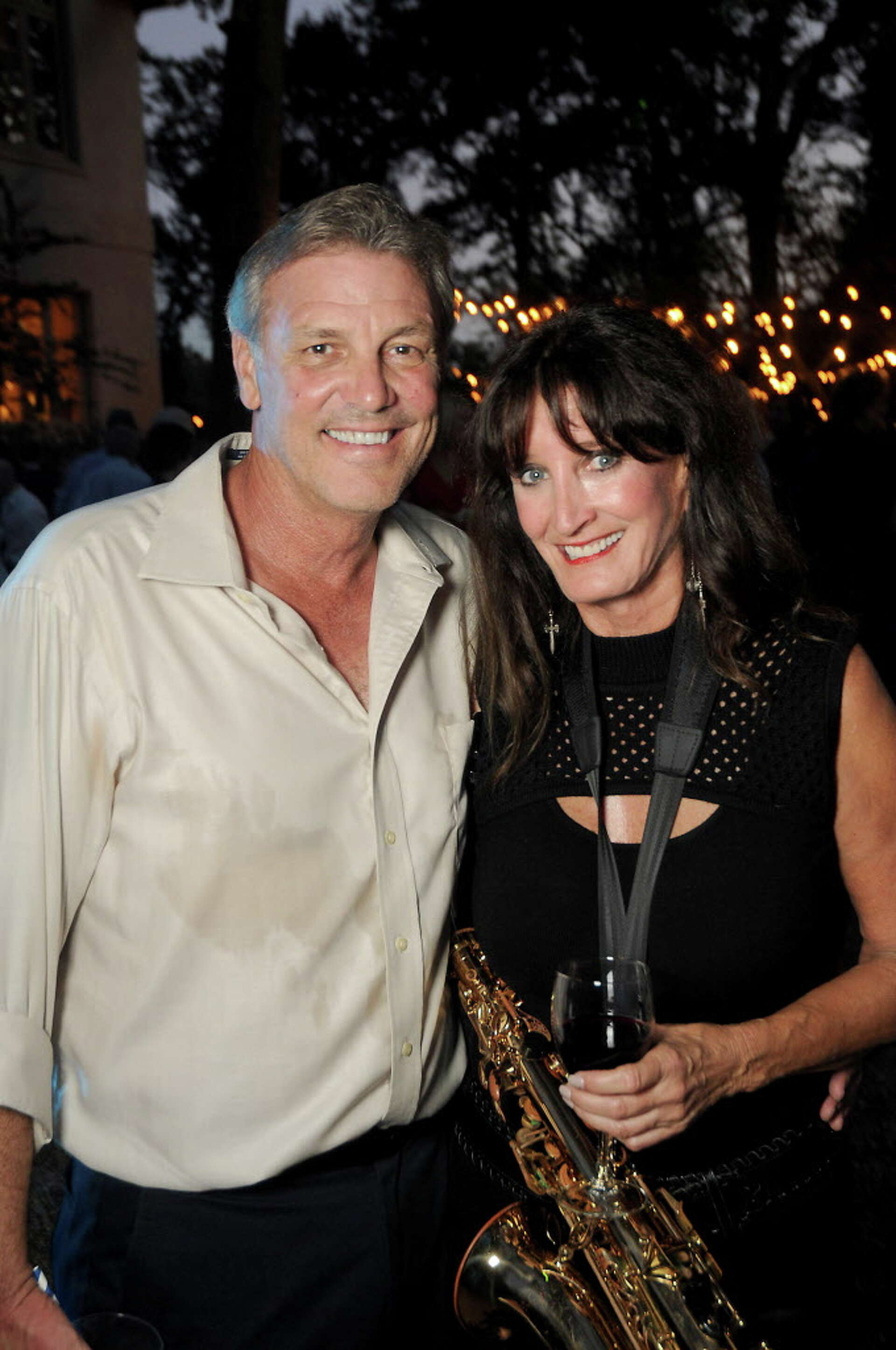 "Blues on the Bayou" returned to Colleen Holthouse's palatial Hunter's ...