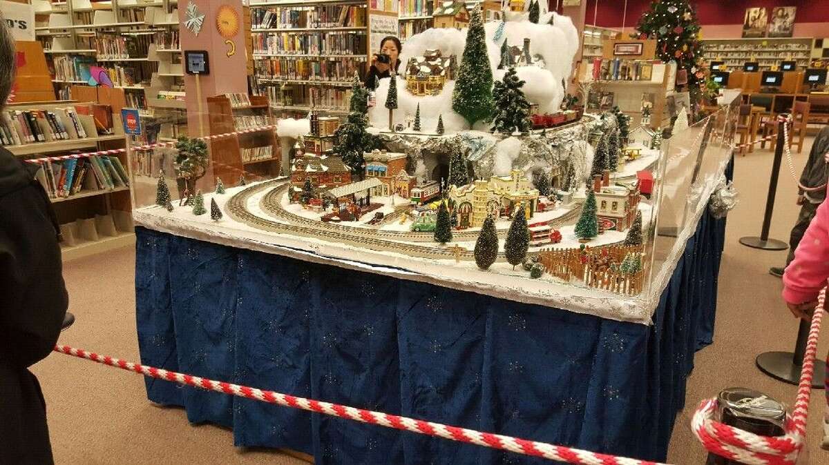 Atascocita Branch Library holiday train display provides entertainment ...
