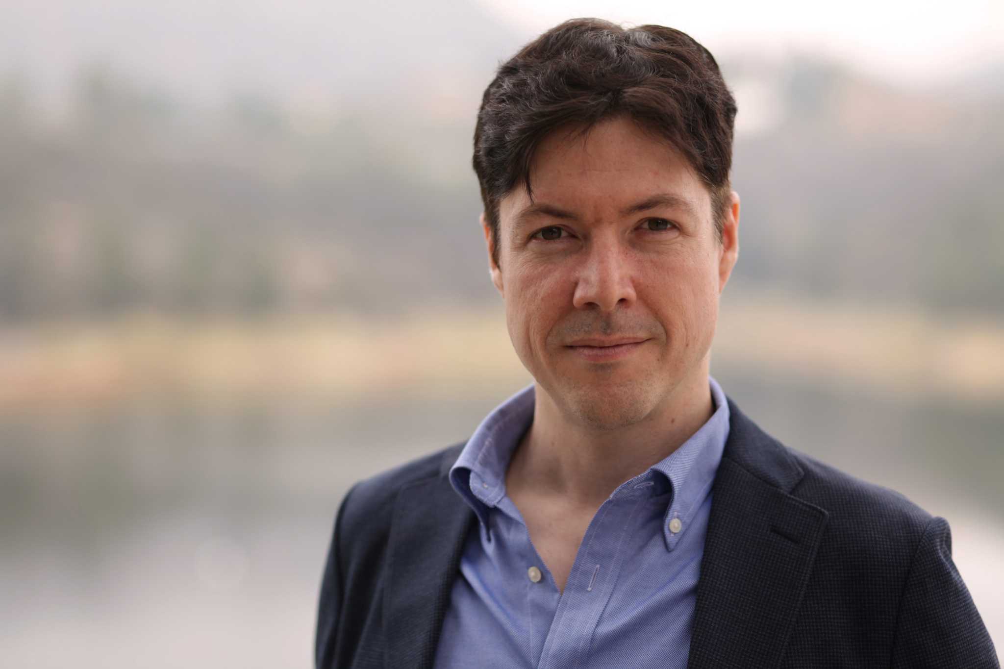 Get to know...Jonathan Stokes