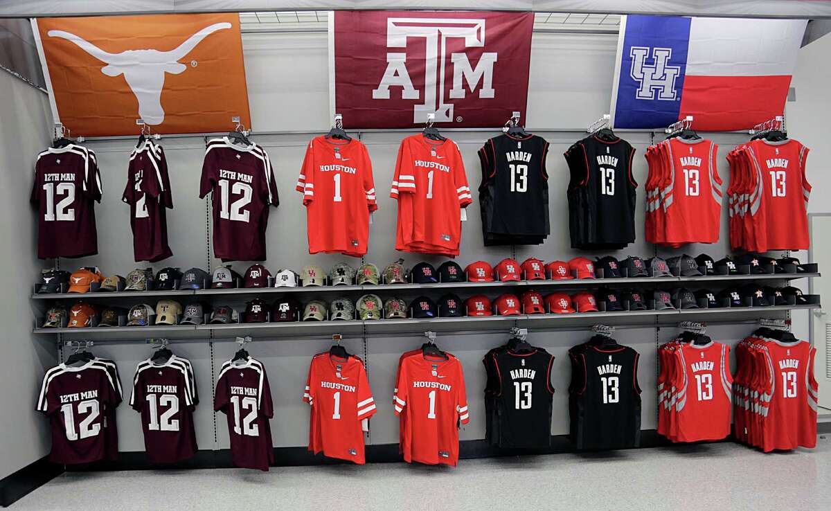 Academy opens new Pearland store