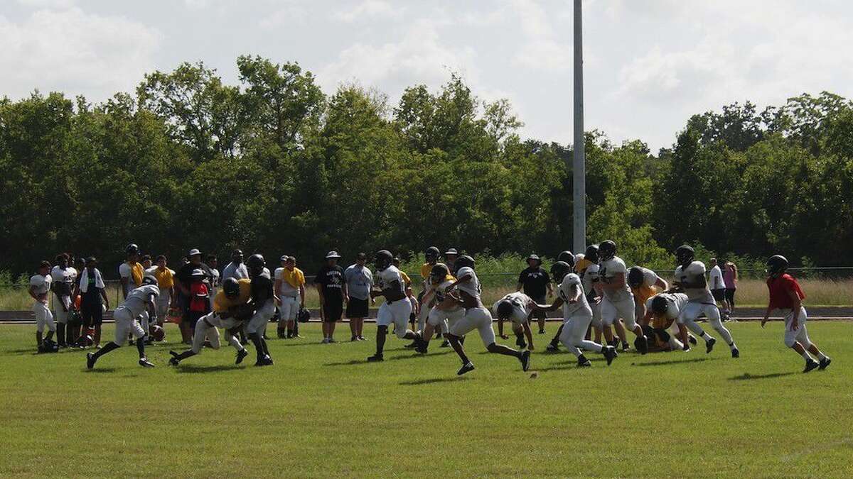 Liberty Panthers practice in 'Watermelon Scrimmage'