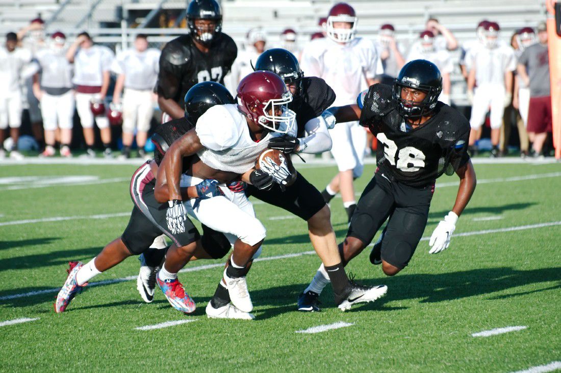 Friday scrimmage: Oiler football team moves forward