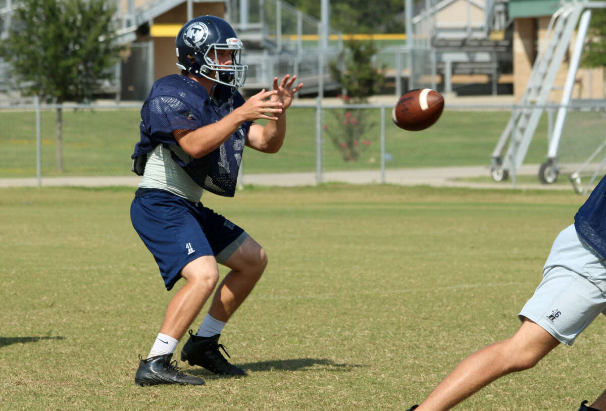 FOOTBALL: Tomball Memorial expects to make playoffs, advance