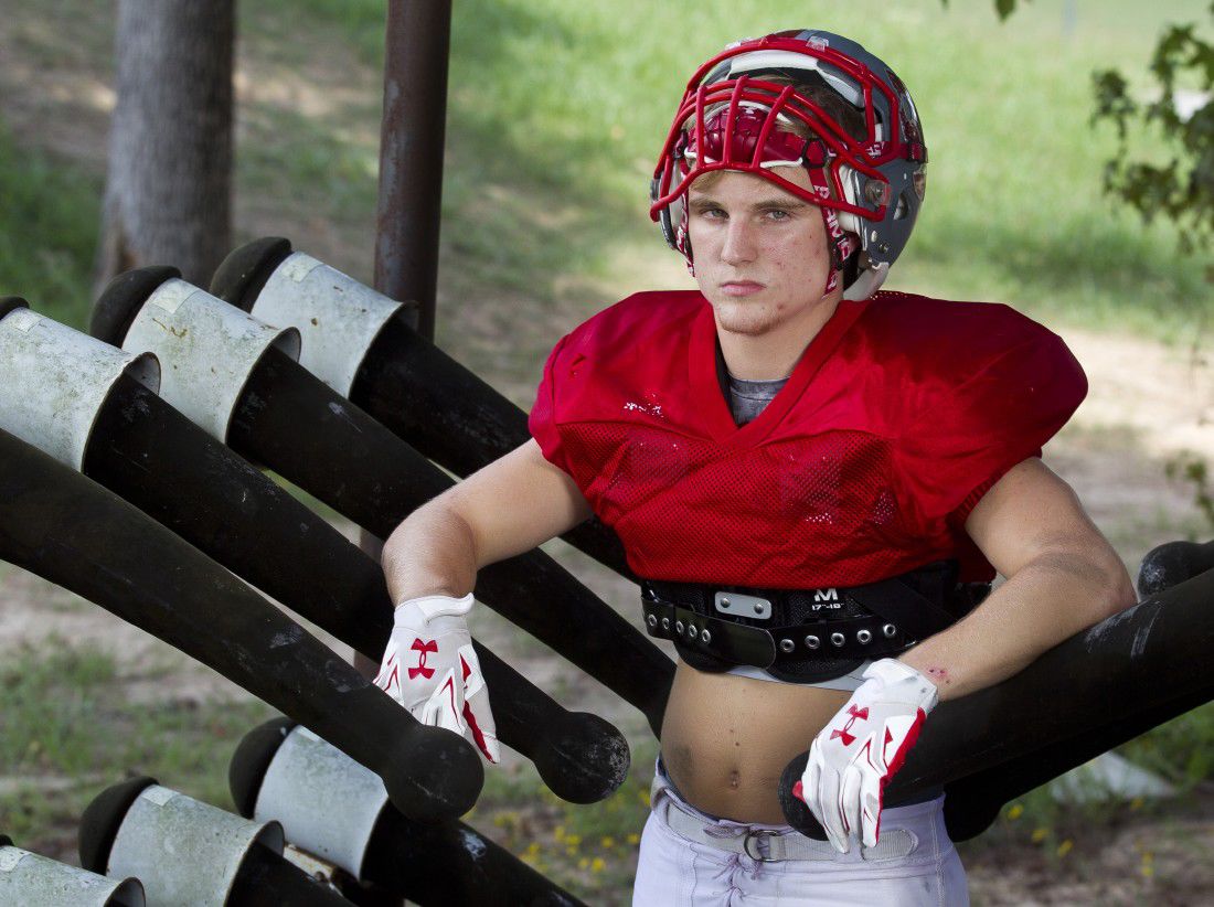 FOOTBALL: Running back Nichols gives spark to Splendora's offense