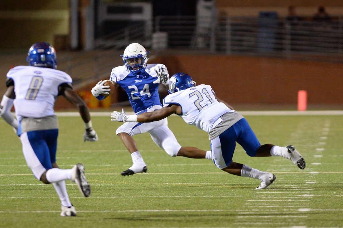 Beek’s 300-yard game leads Taylor past Travis