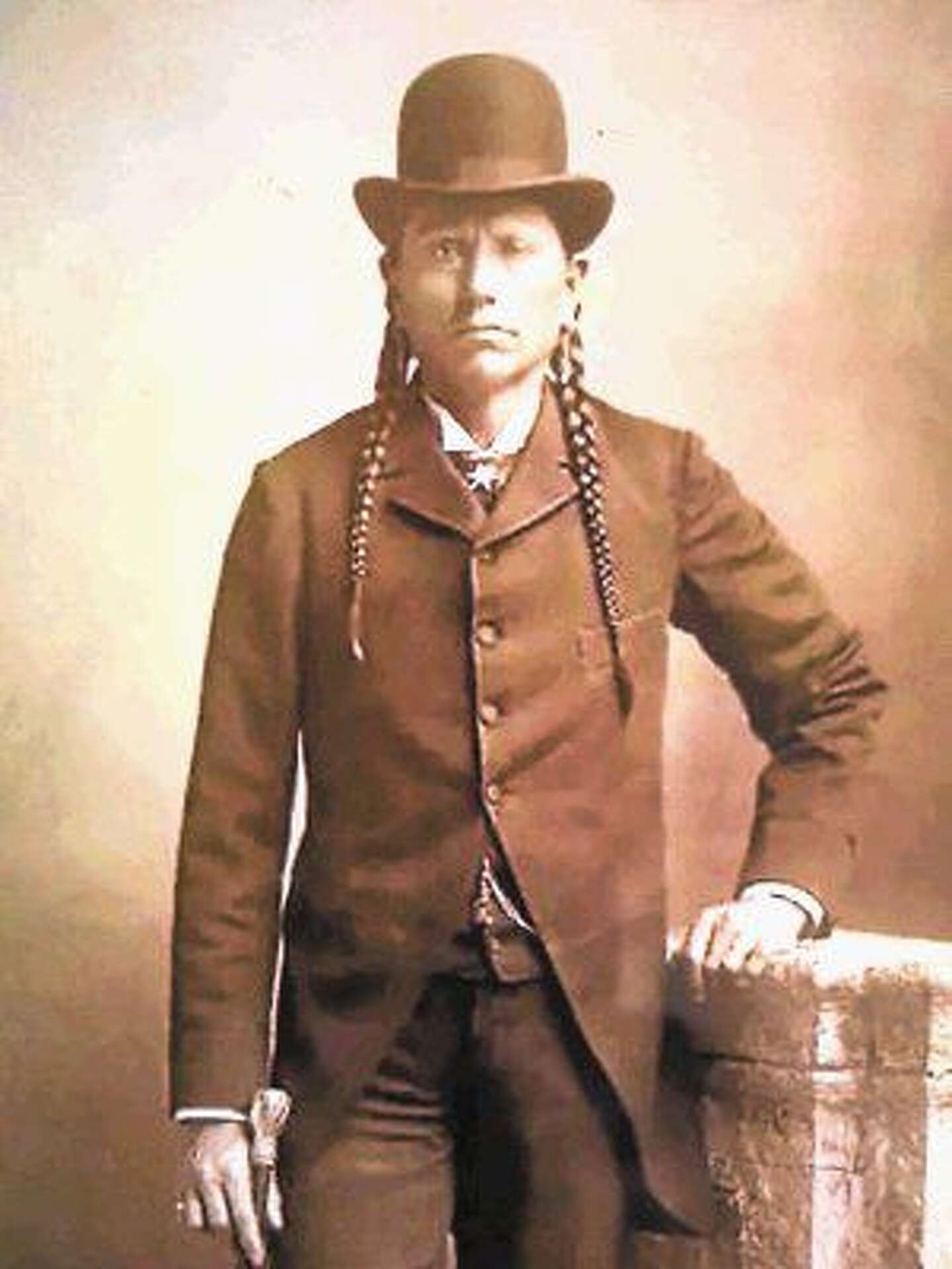 Quanah Parker exhibit opens at bank in Liberty