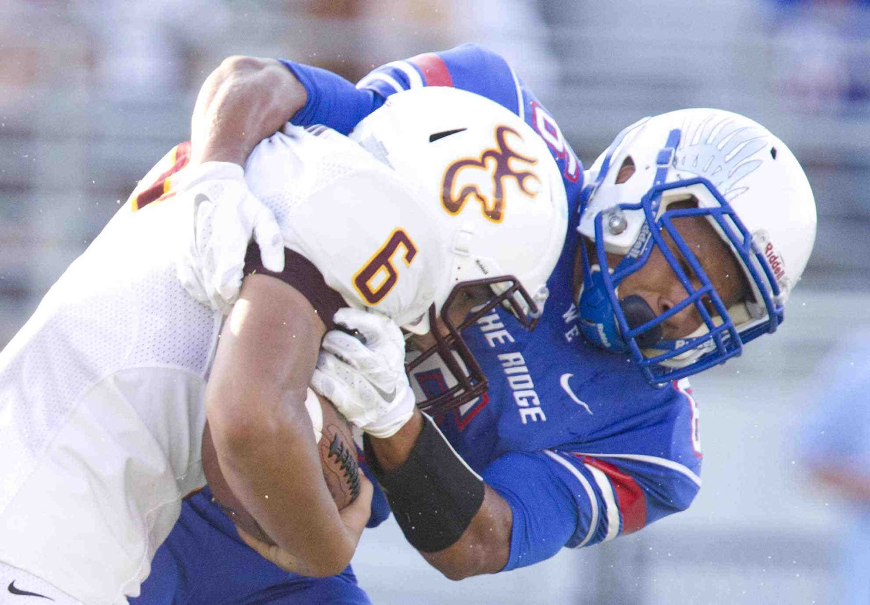 FOOTBALL: Deer Park uses strong running game to beat Oak Ridge
