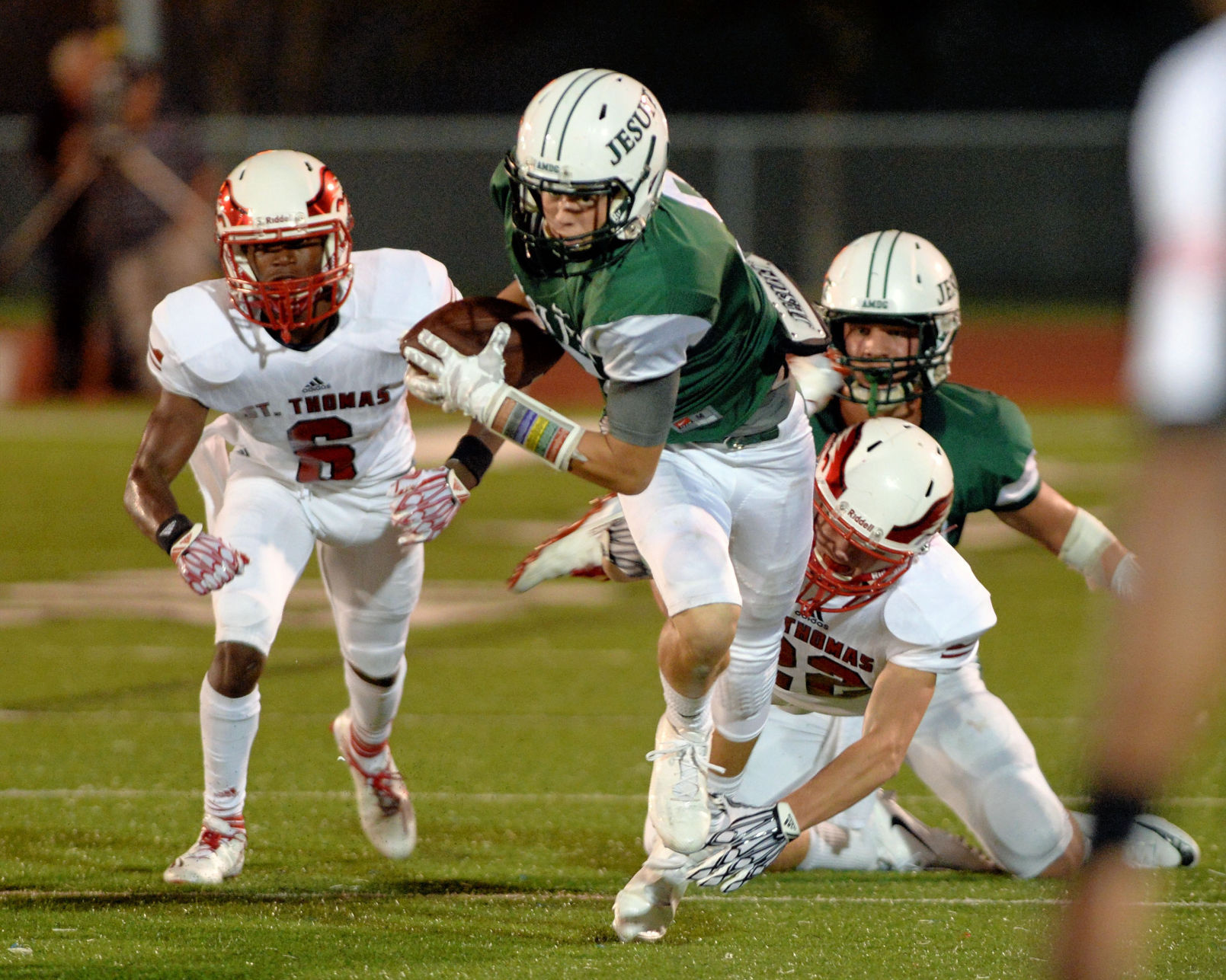 Examiner area Week 5 football games at a glance