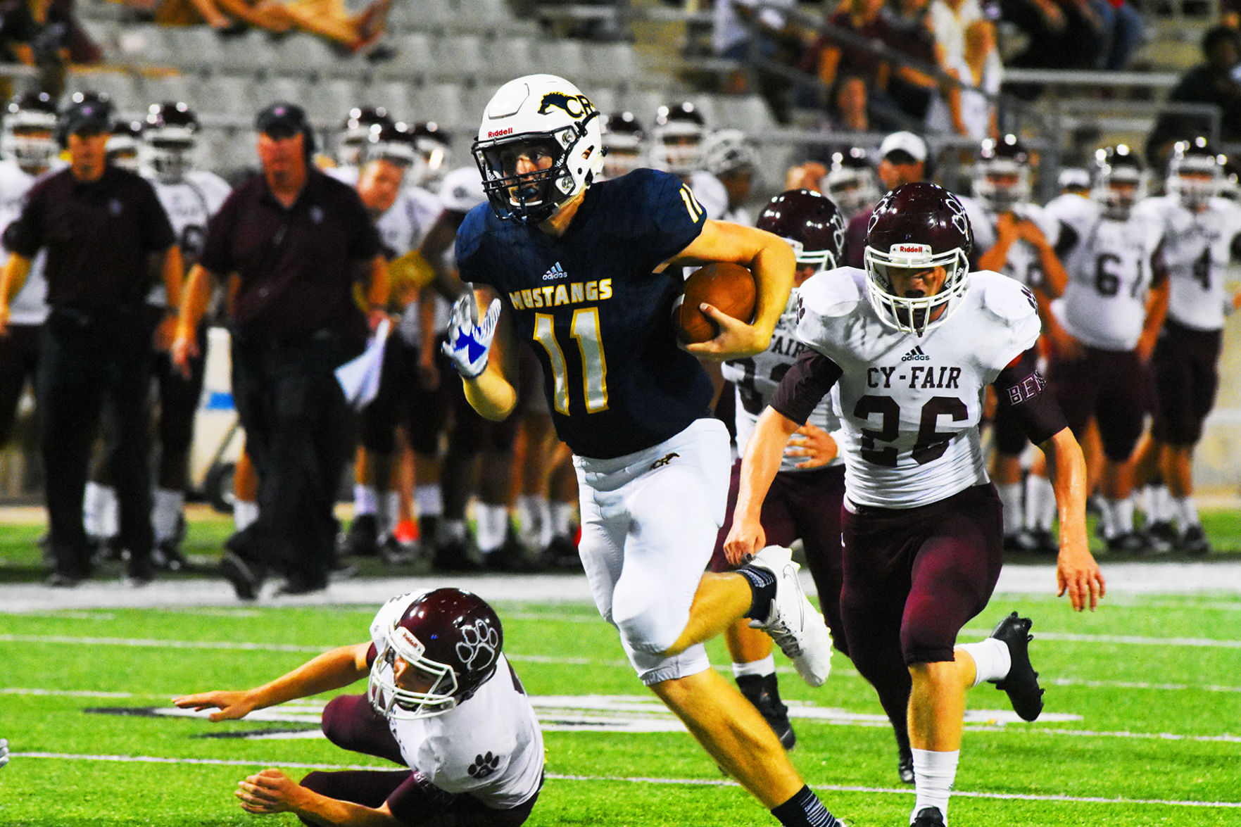 FOOTBALL: Cy Ranch extends district win streak to 19 with 24-17 victory ...