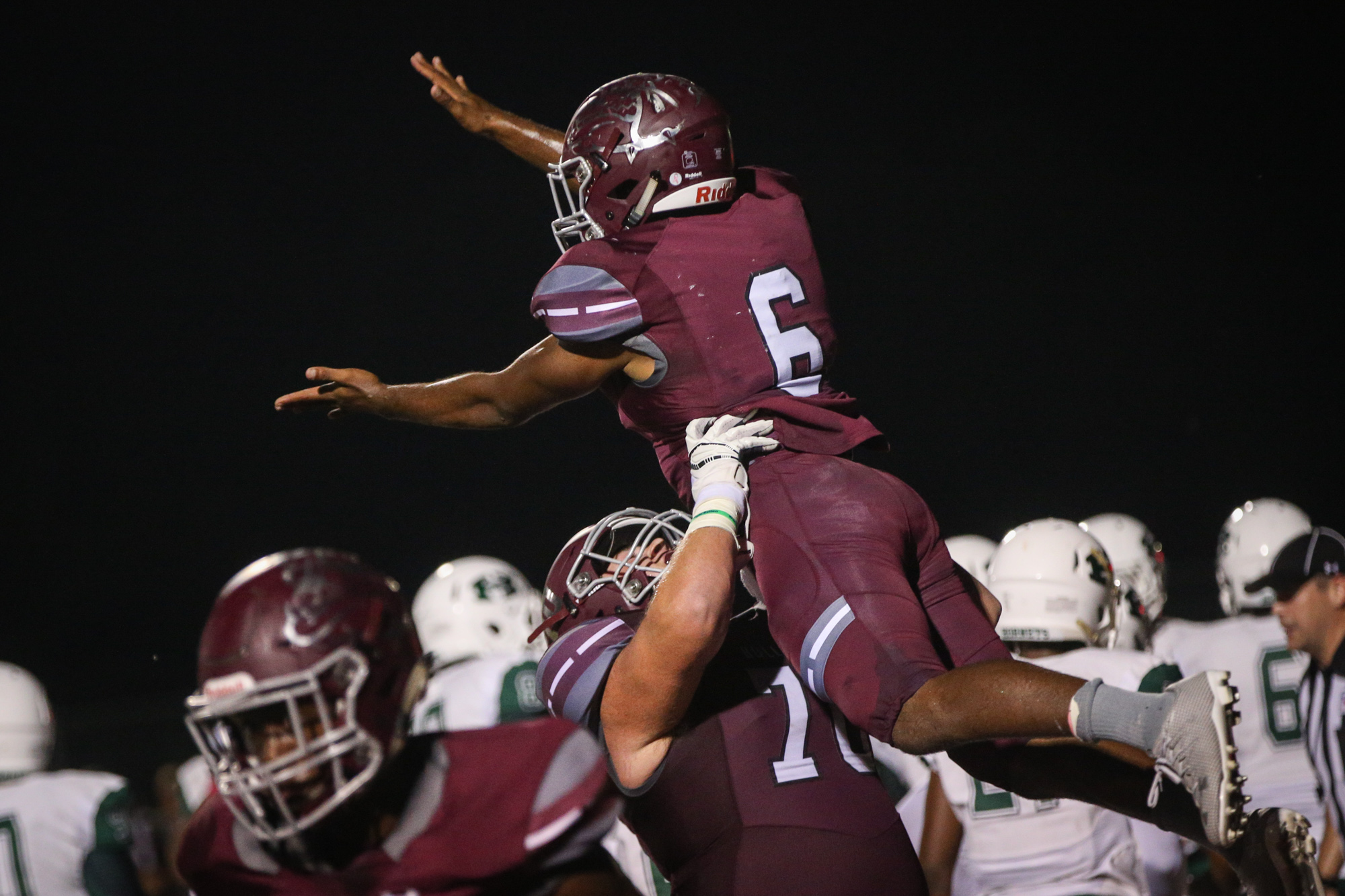 FOOTBALL: Magnolia defense dominates in win over Huntsville