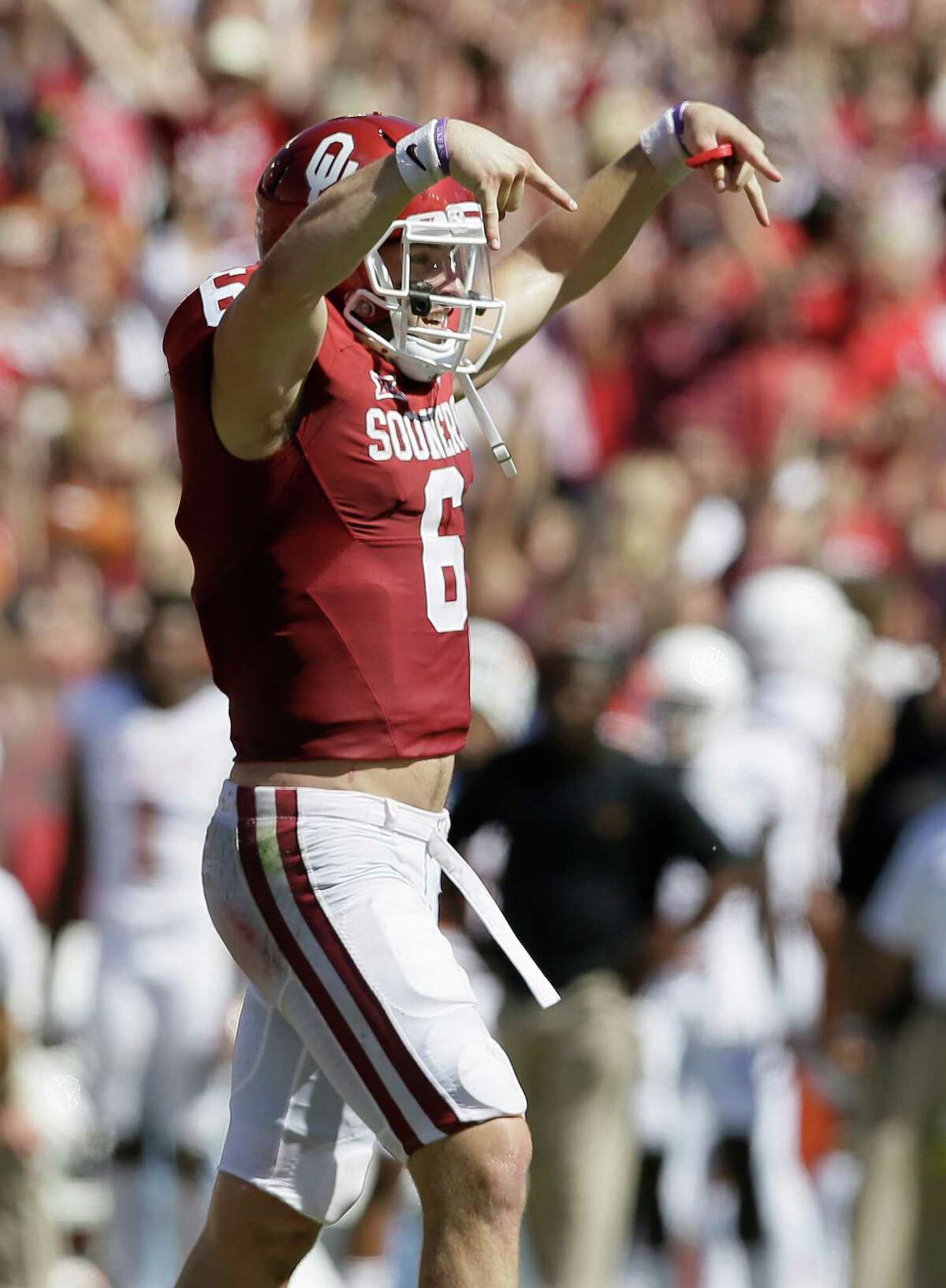 Longhorns fall to Sooners in high-scoring shootout