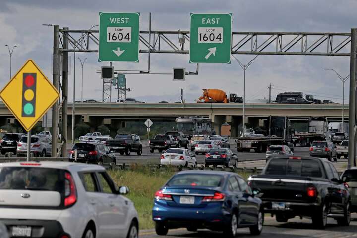 Major road closures on I-10 at Loop 1604 this weekend