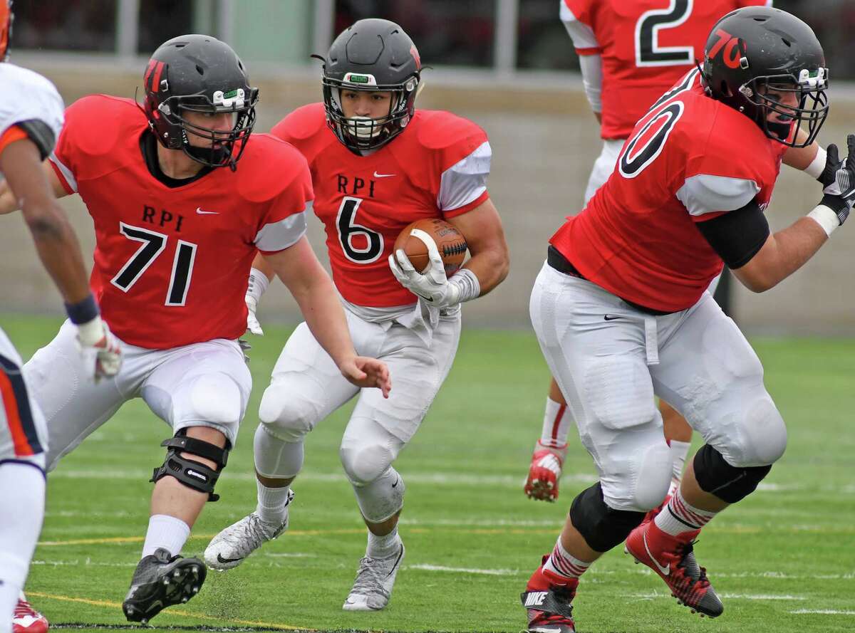 RPI football tops ranked Hobart in final minute