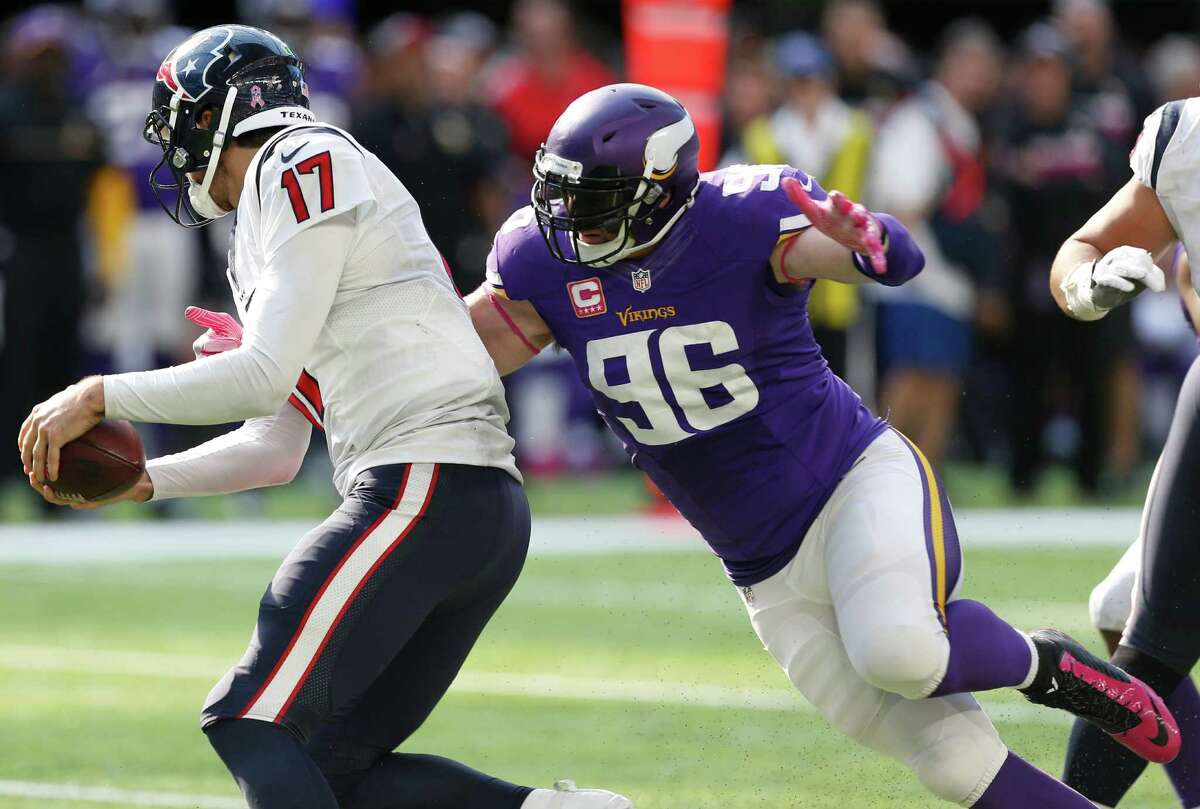 Three game balls for Texans-Vikings