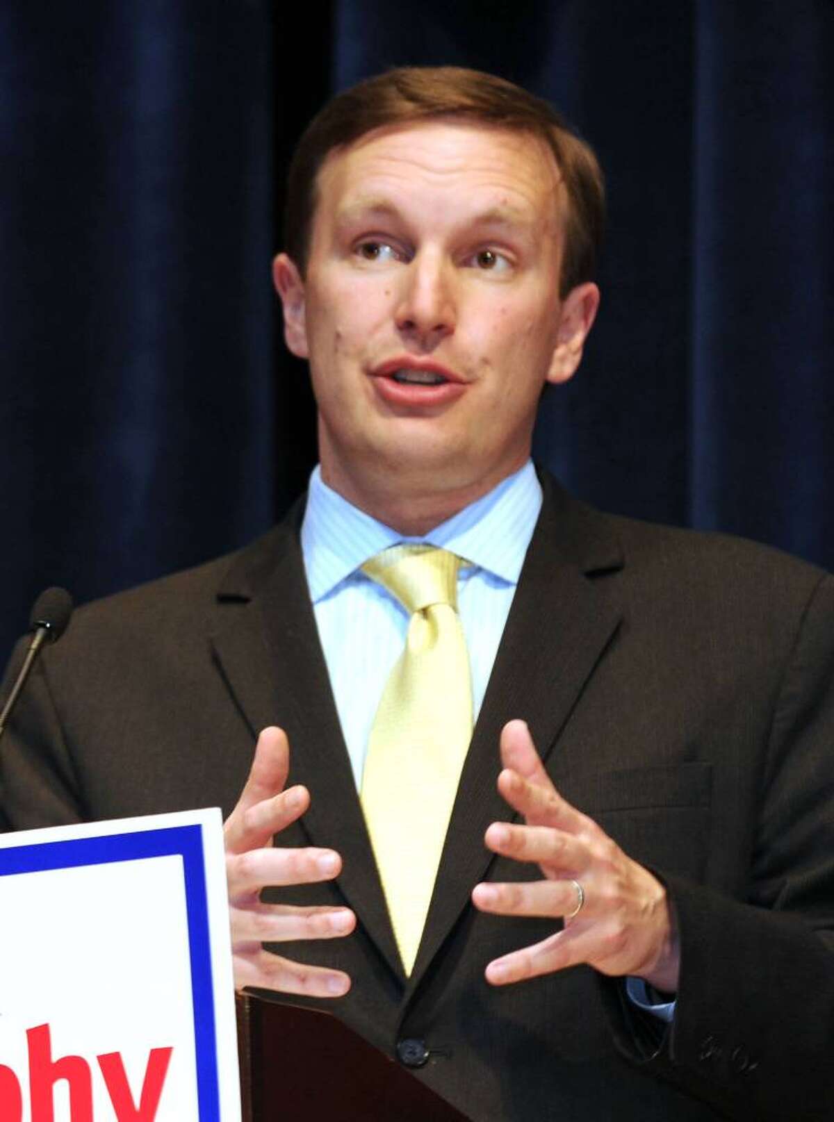 Democrats unanimously endorse Murphy for third term