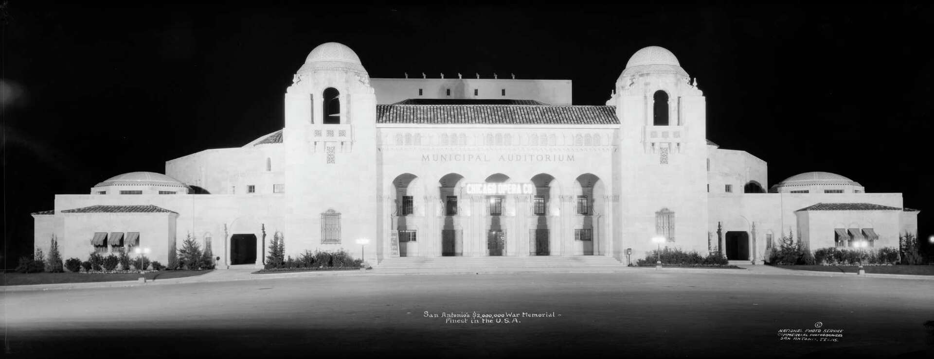 University of Texas releases incredible vintage photos from famed San ...