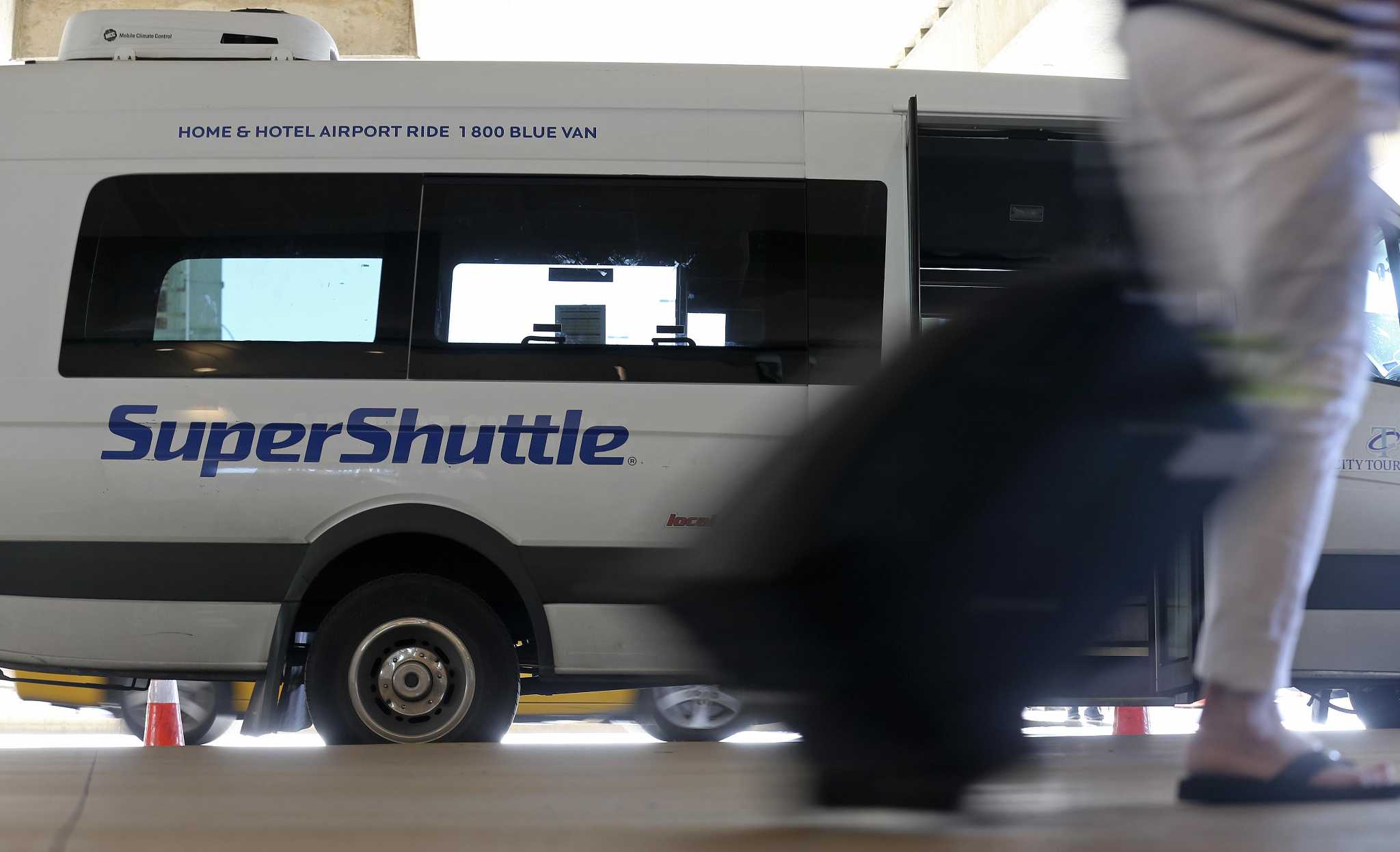 SuperShuttle discontinuing service at San Antonio International Airport