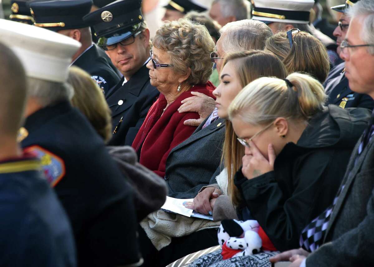 Photos: Saluting fallen firefighters