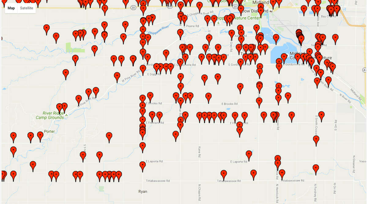 Brace yourself: It's car-deer accident season in Michigan