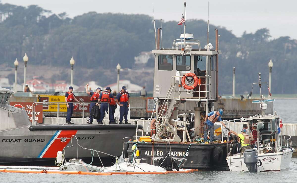 34-foot yacht that capsized during Fleet Week raised from bay