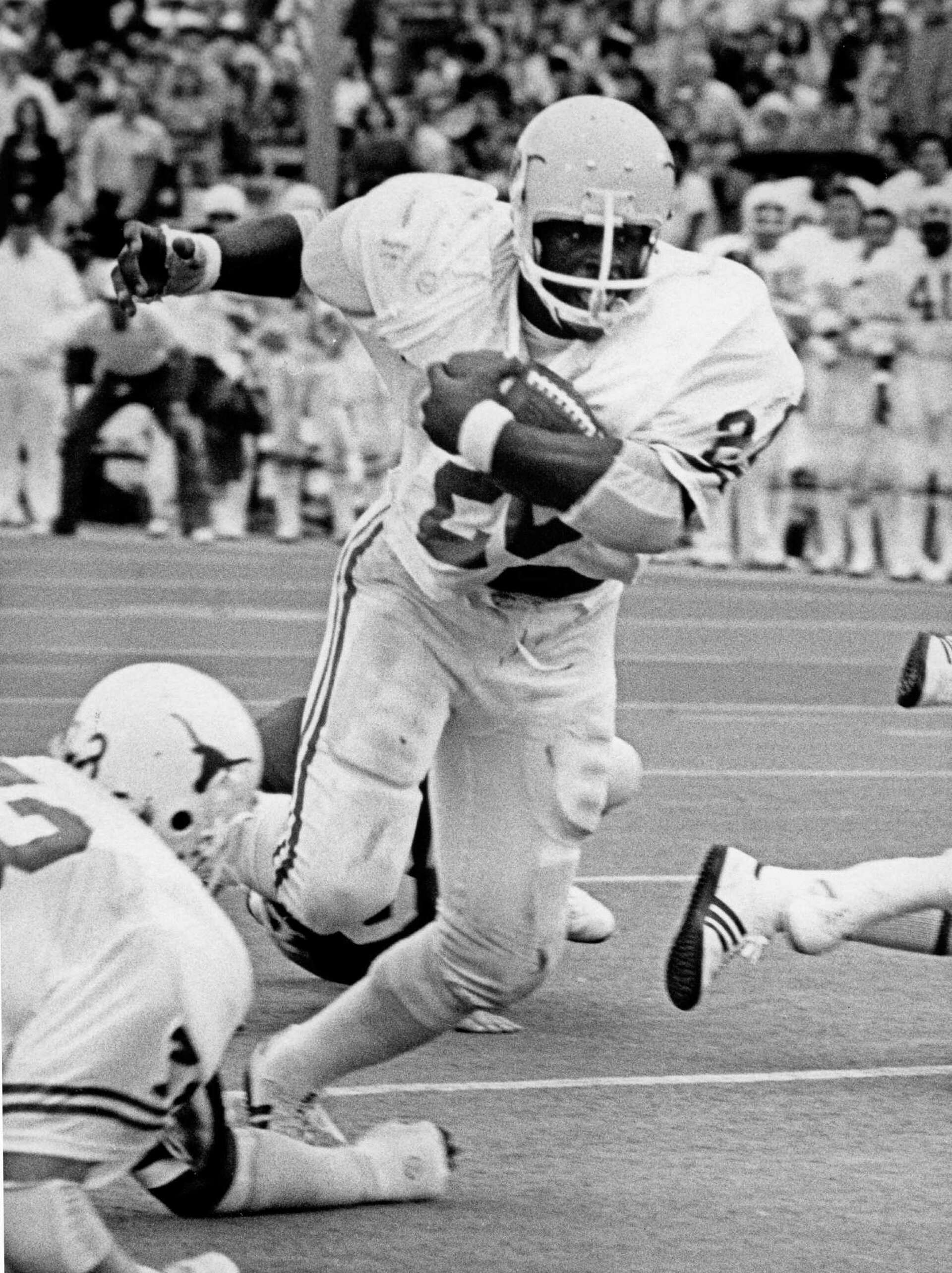Run, hit, repeat. Earl Campbell's path to football greatness