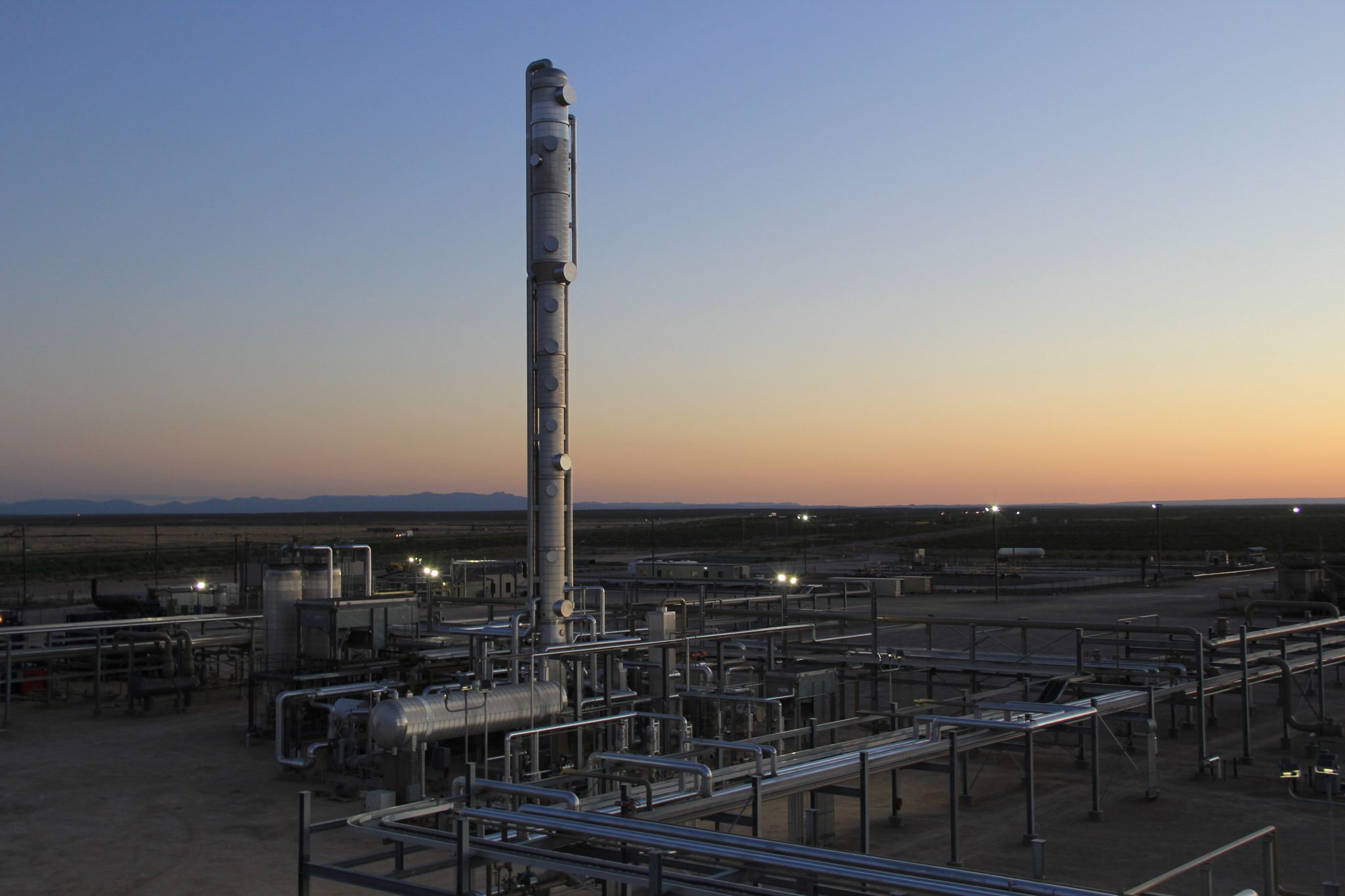 Midstream companies continue Permian construction