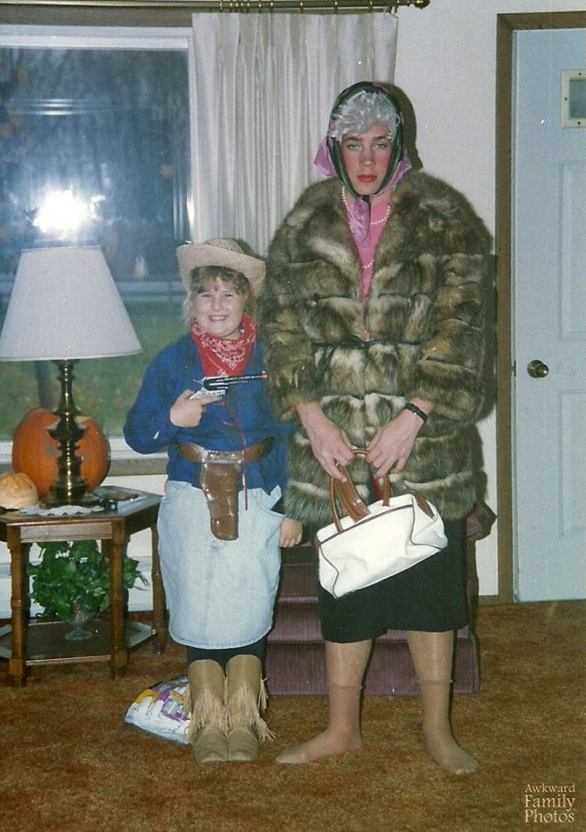 Awkward family photos: When Halloween costumes go wrong