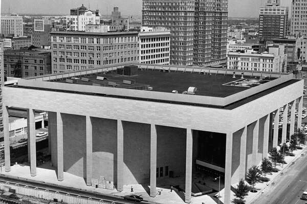 As it turns 50, Jones Hall, a mid-century beauty, is feted and ...