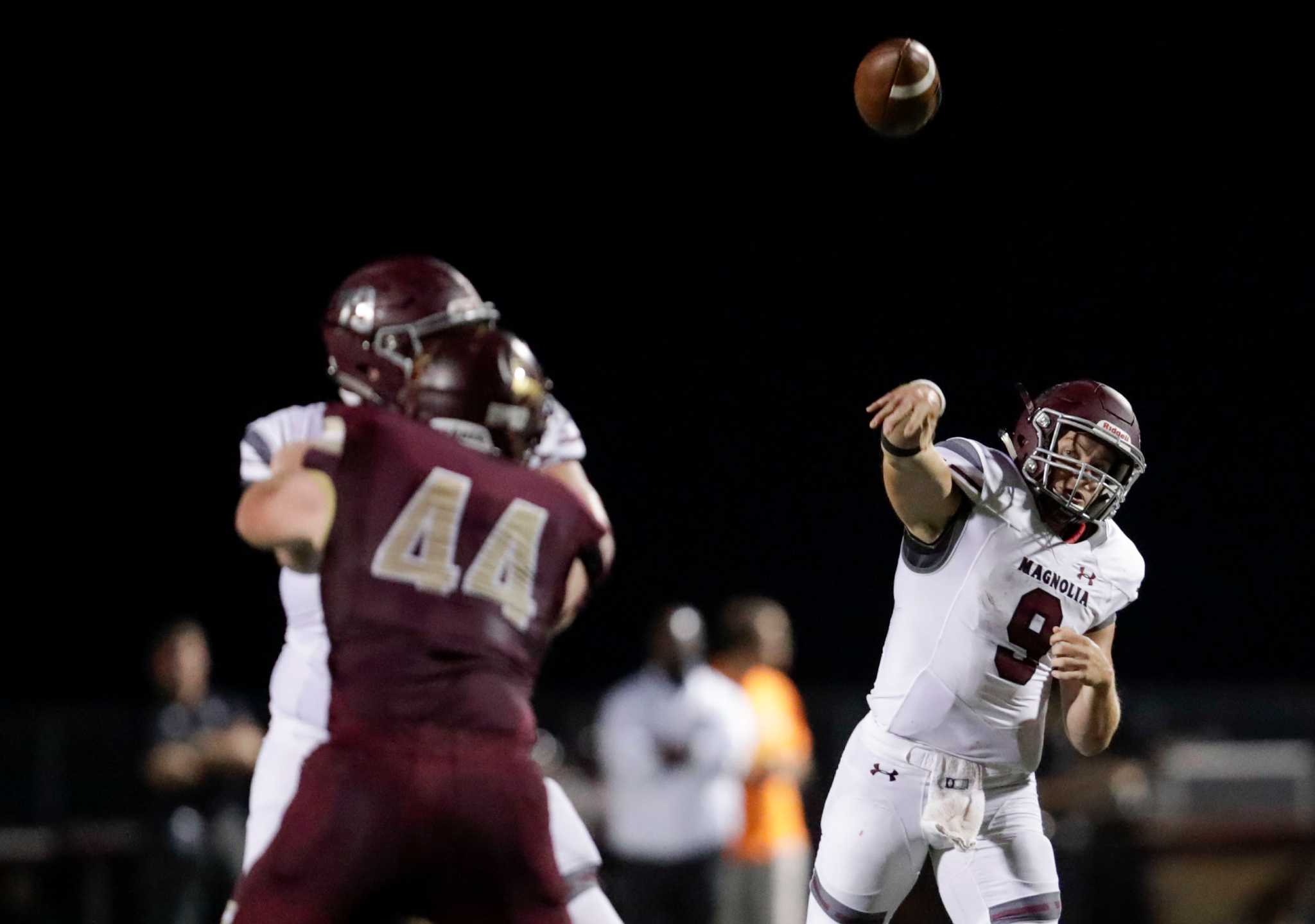 Magnolia defeats Magnolia West 21-14