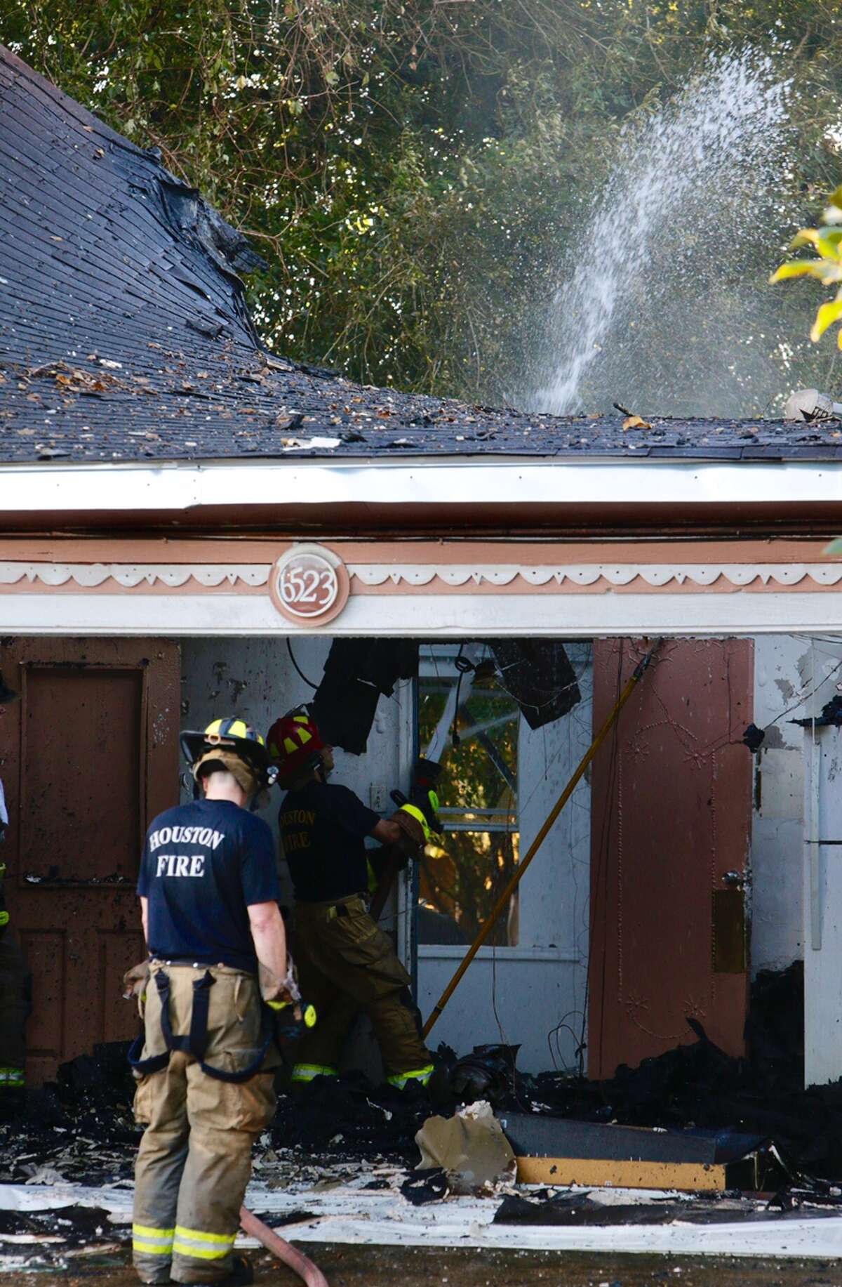 Fire burns home in SW Houston