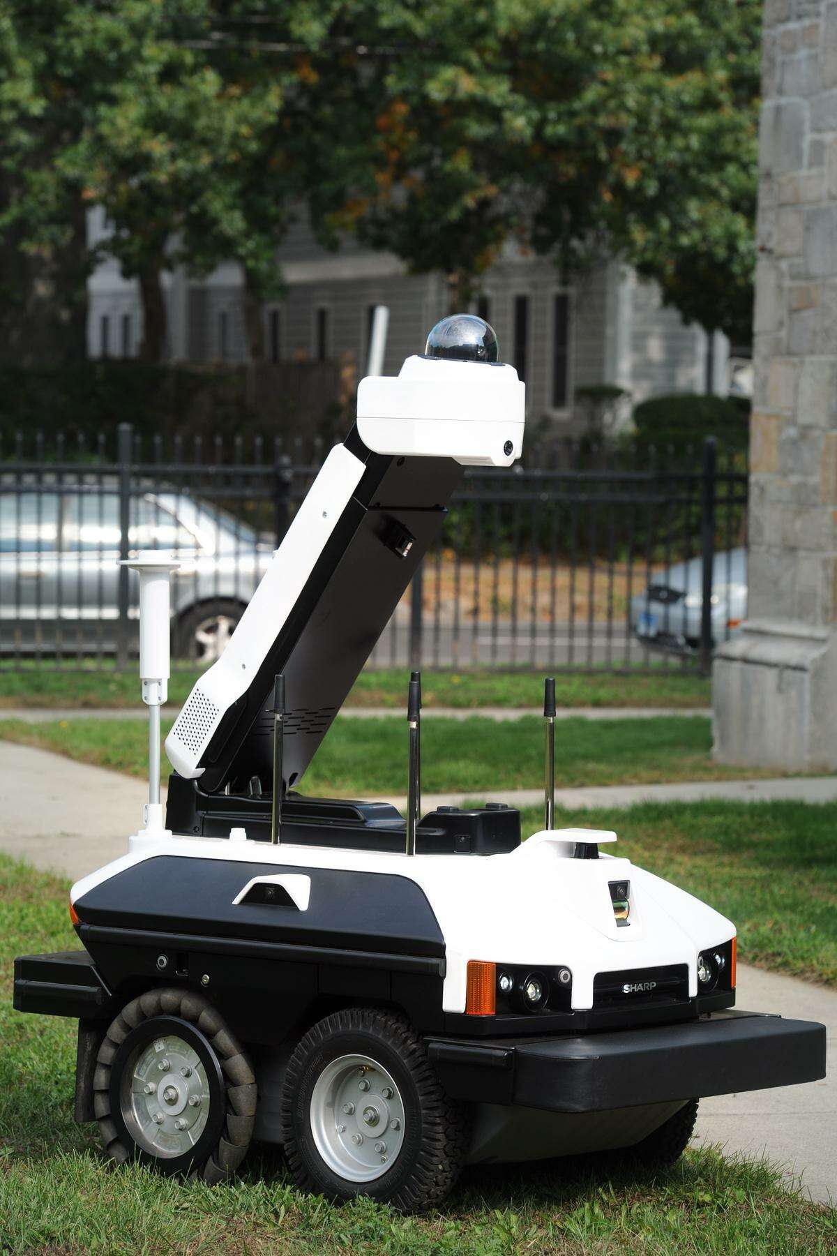 Autonomous security robot unveiled in Bridgeport