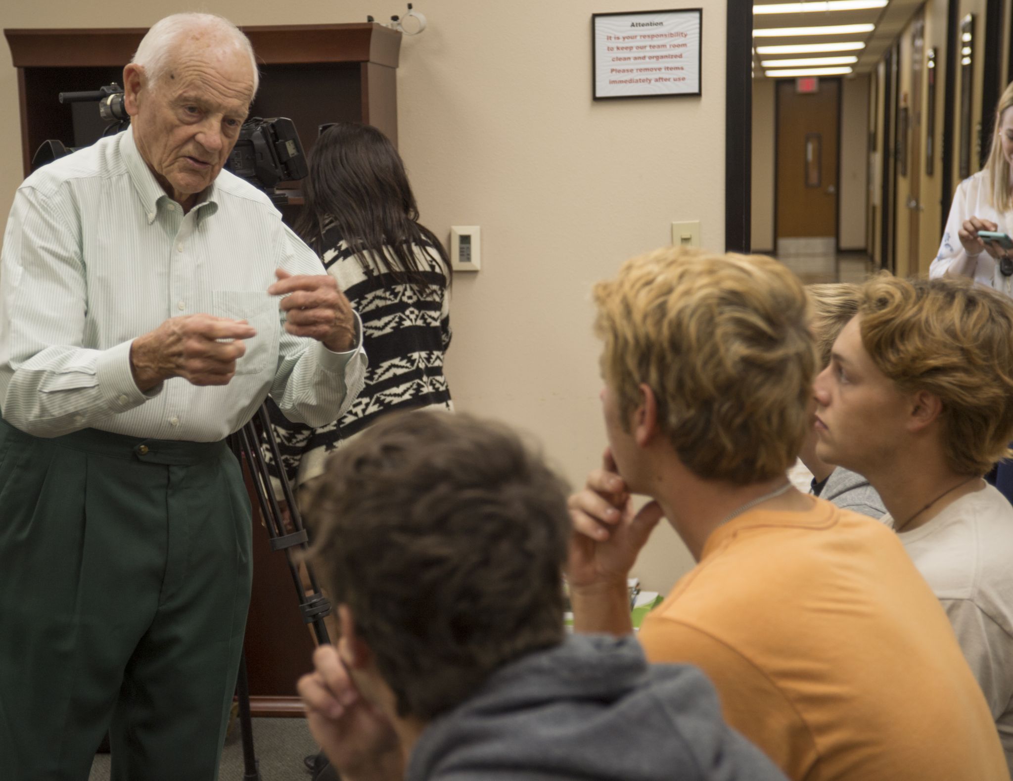 Longtime MC golf coach Poss announces retirement
