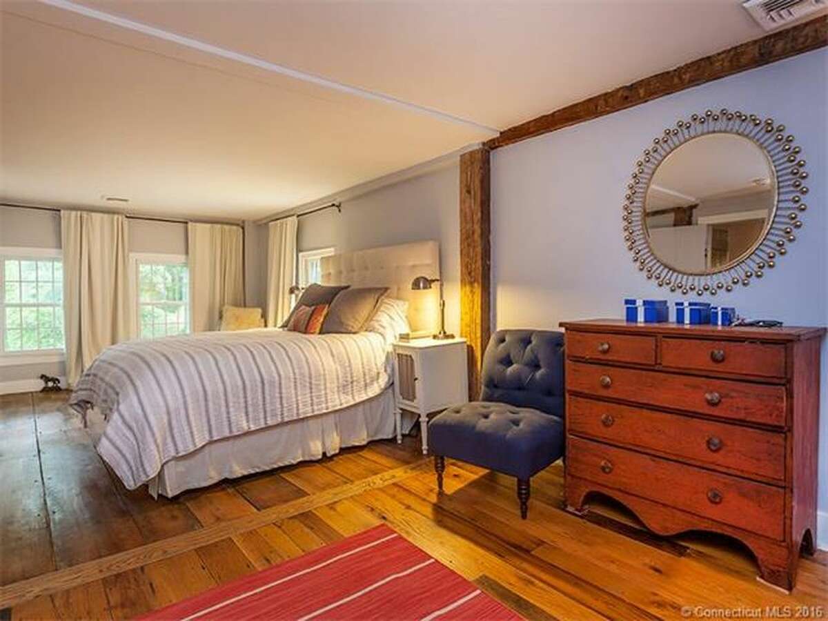 On the market: Actor's picturesque Connecticut colonial estate