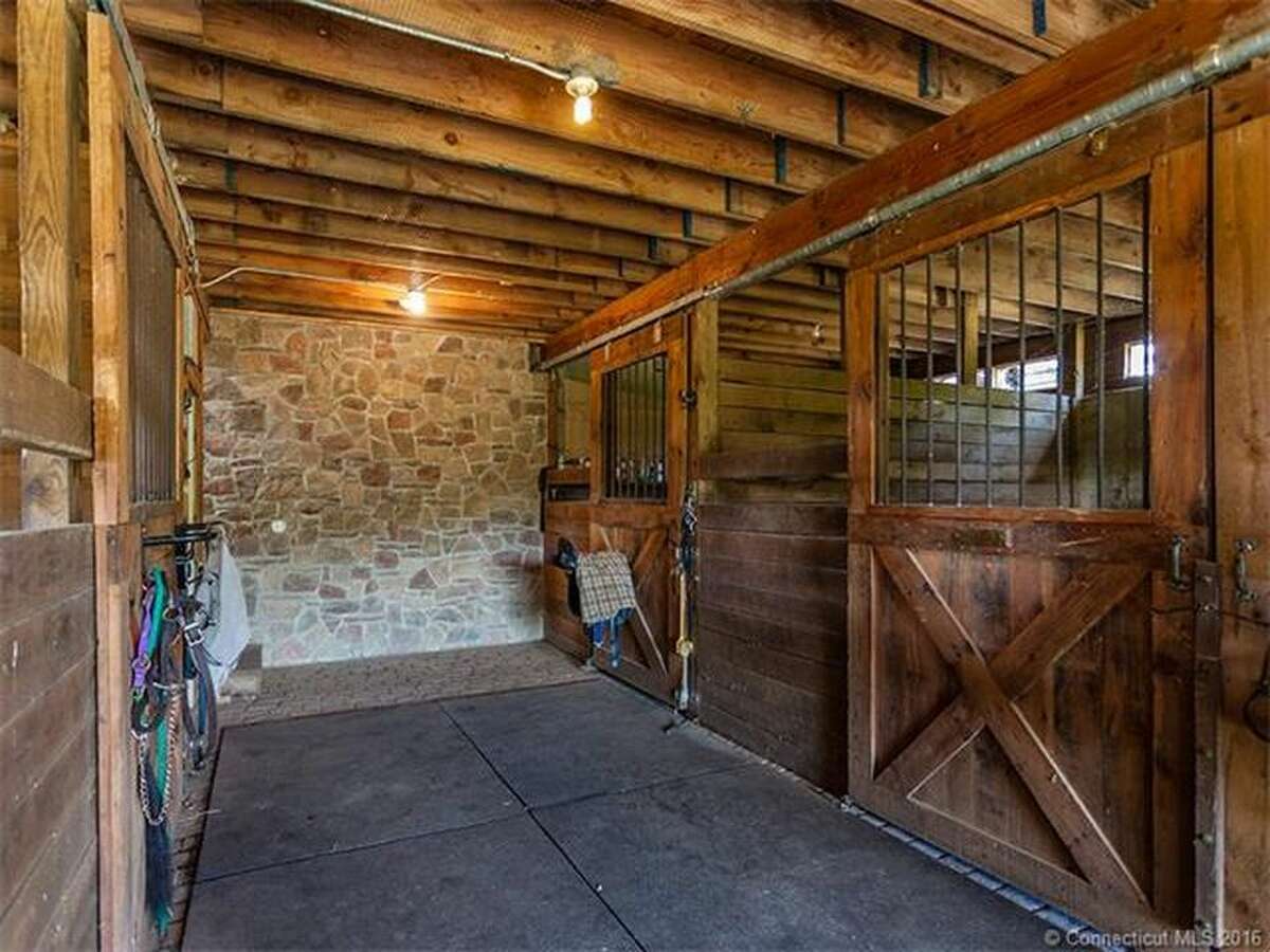 On the market: Actor's picturesque Connecticut colonial estate