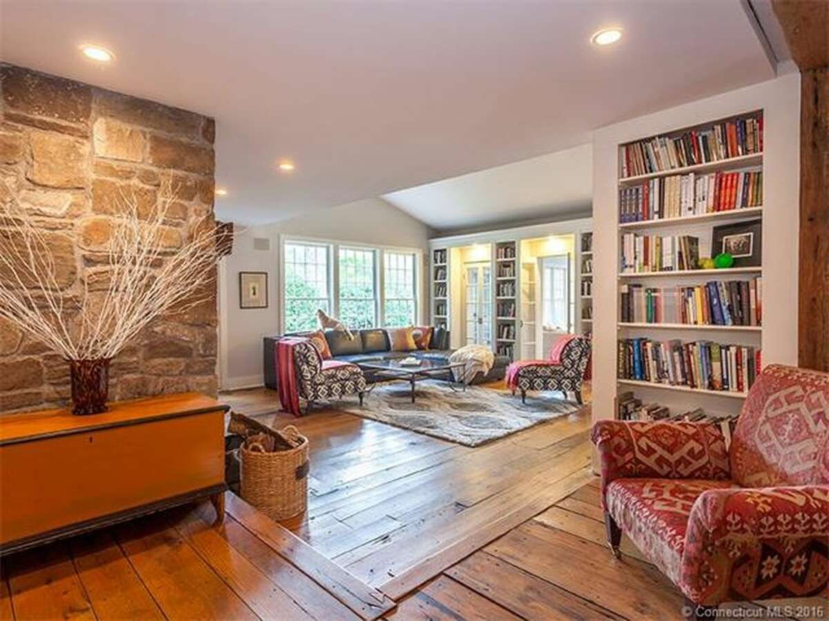 On the market: Actor's picturesque Connecticut colonial estate