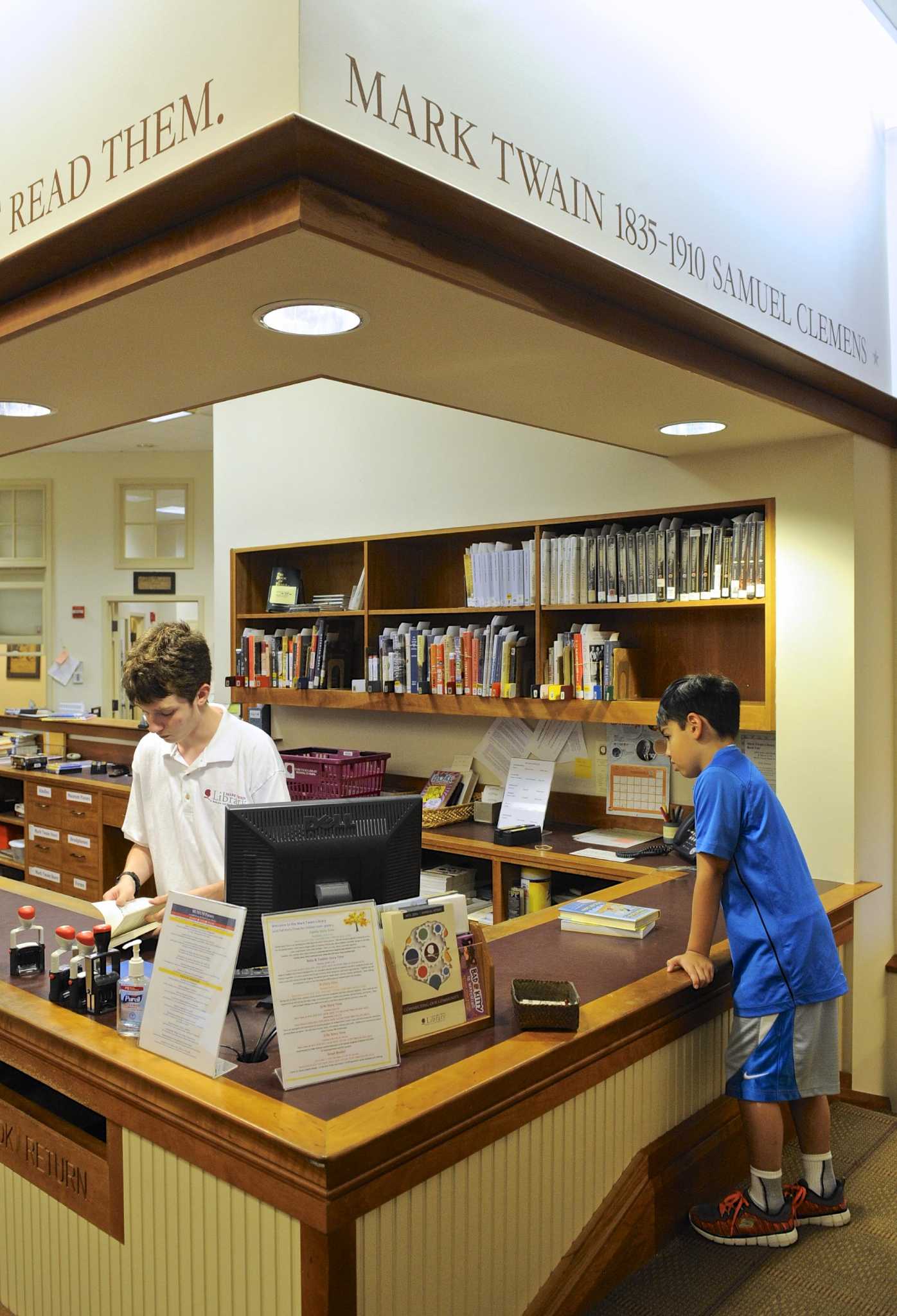 Mark Twain Library asks Redding to maintain funding