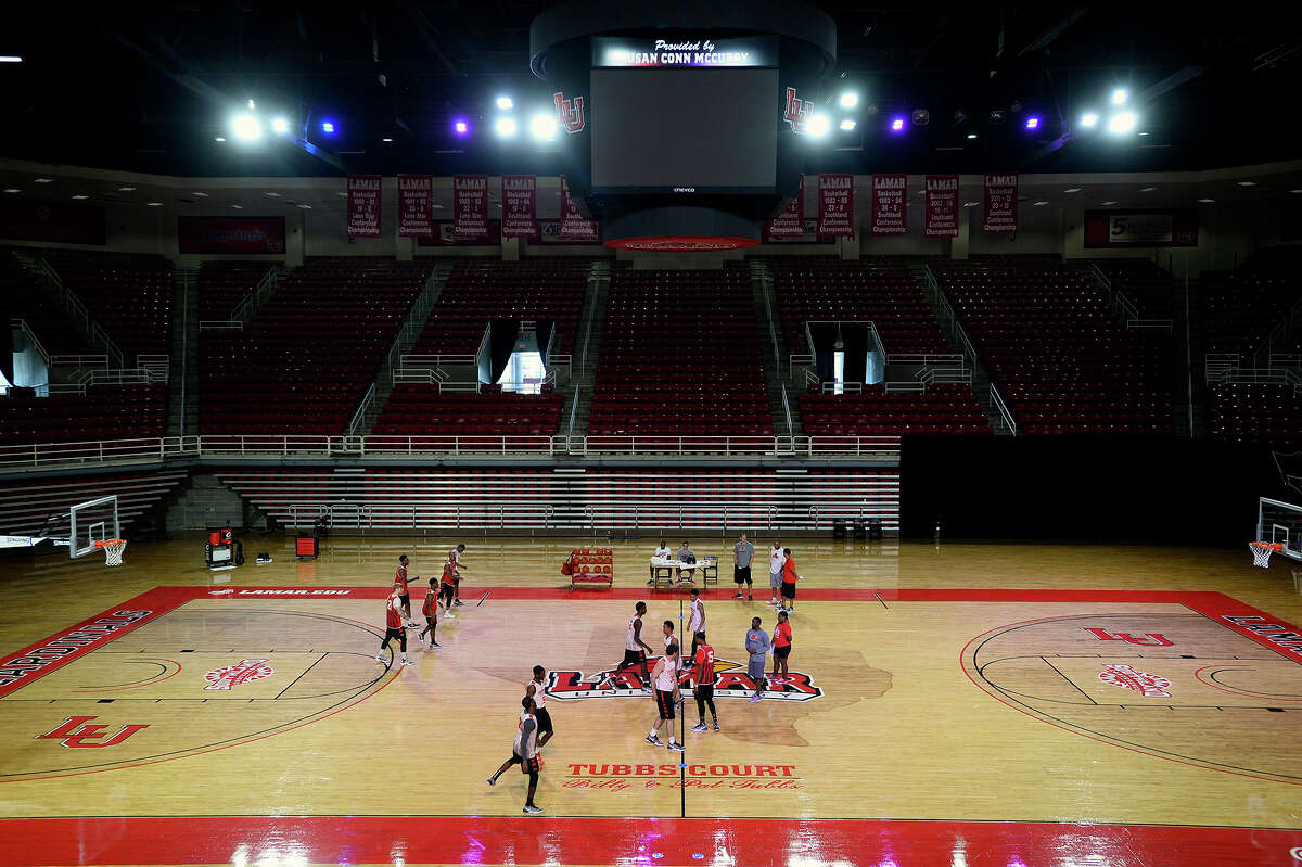 Before and after: New scoreboard replaces original at Montagne Center