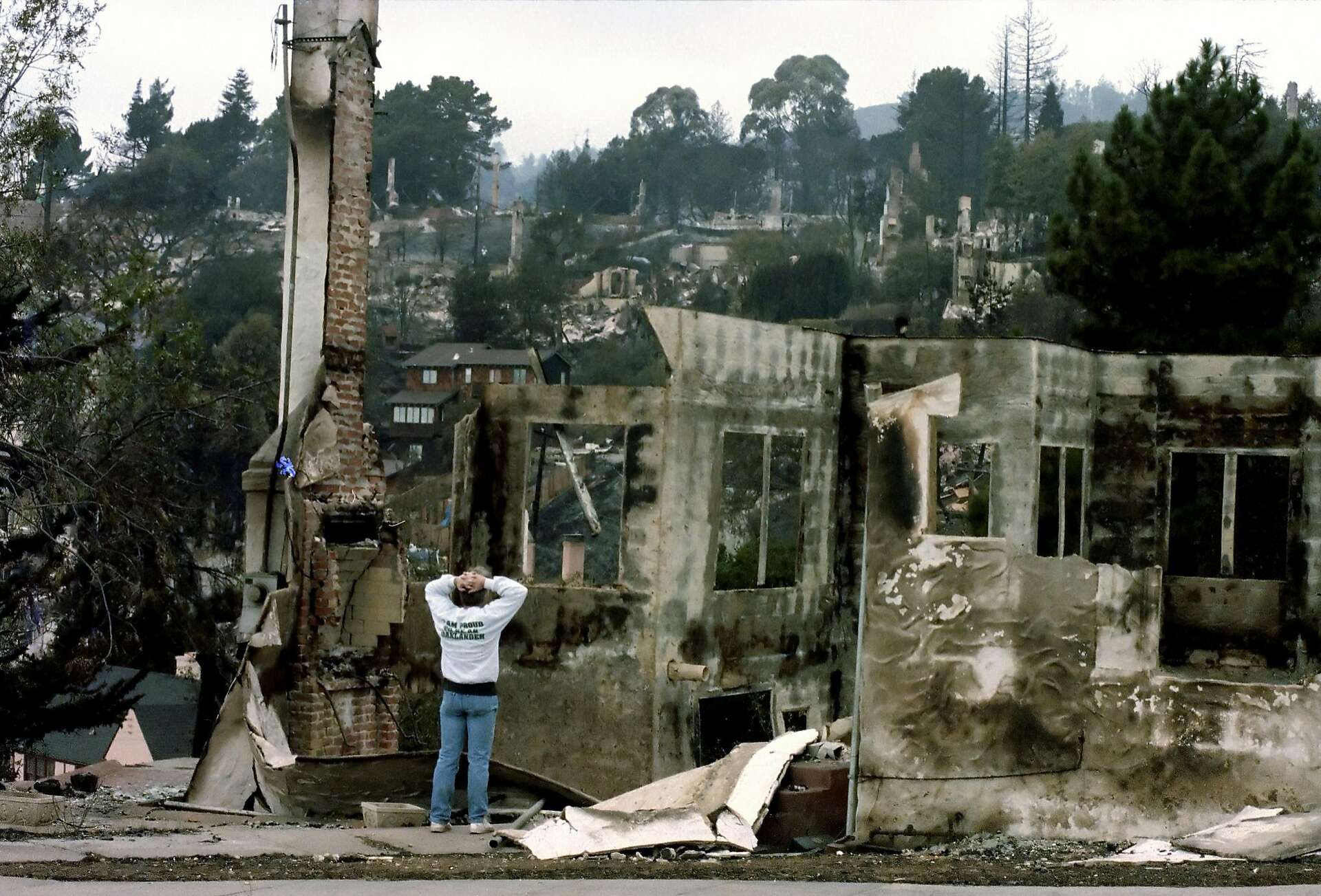 25 years later: Oakland hills ripe for another firestorm