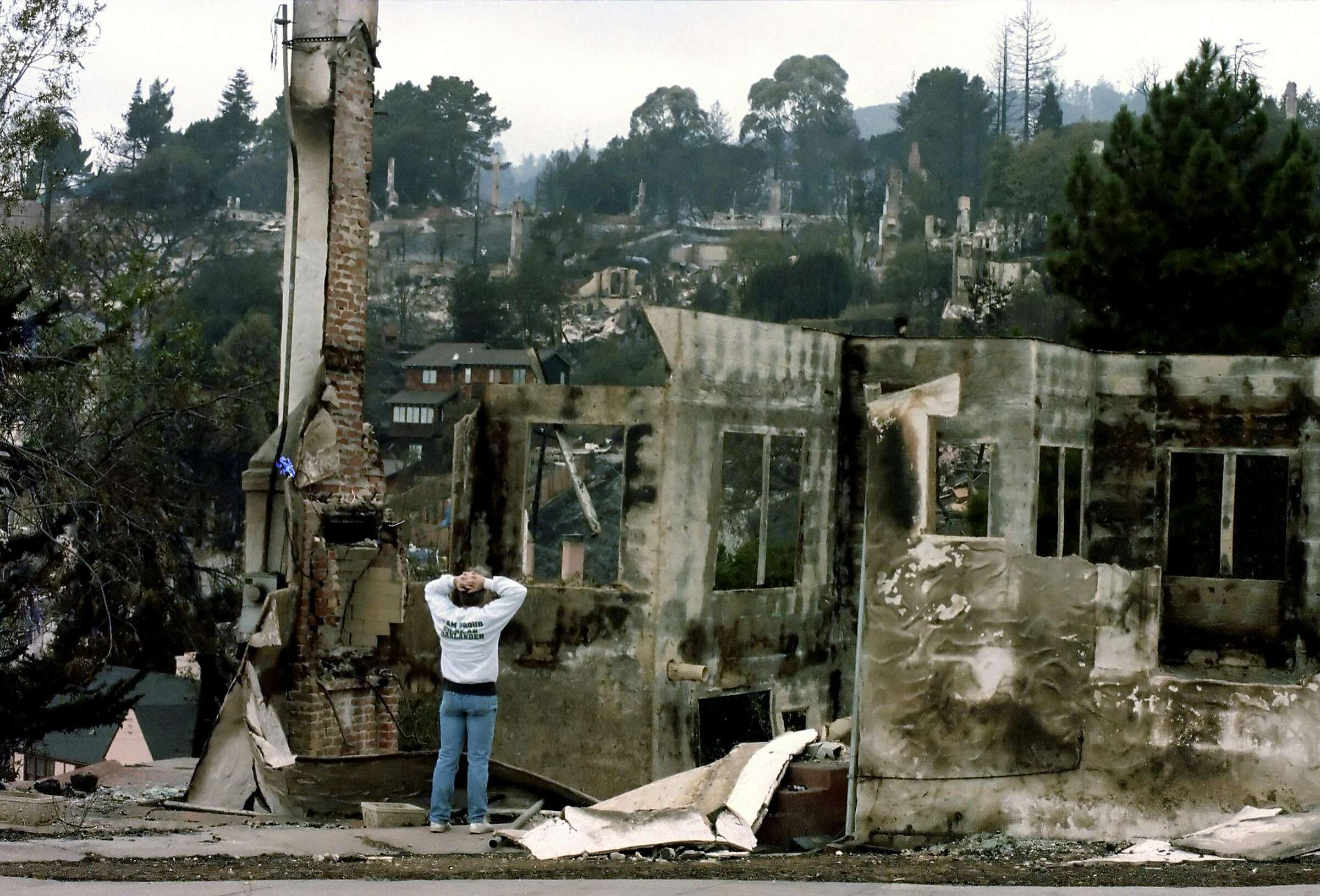 25 years later: Oakland hills ripe for another firestorm