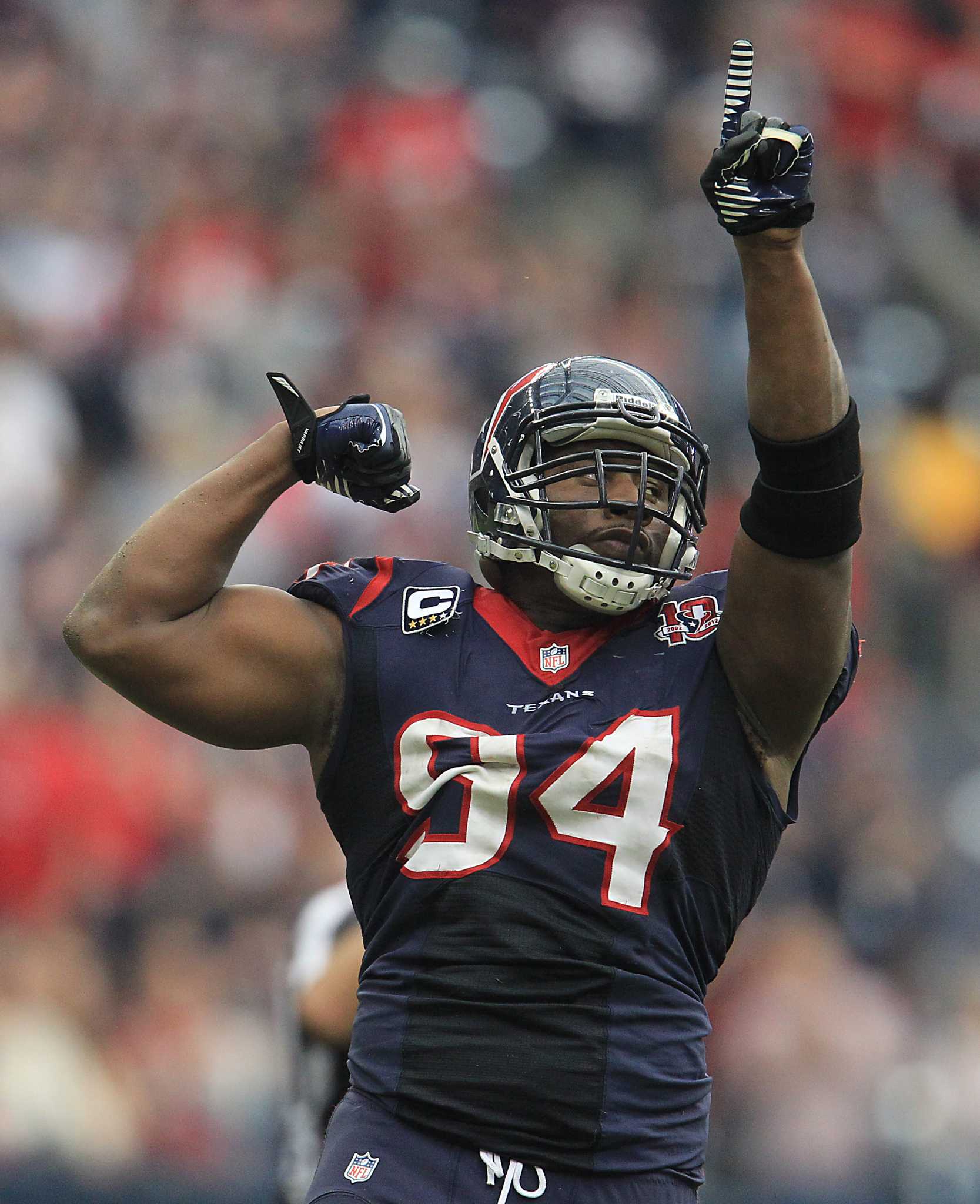 Antonio Smith relishes being back with Texans