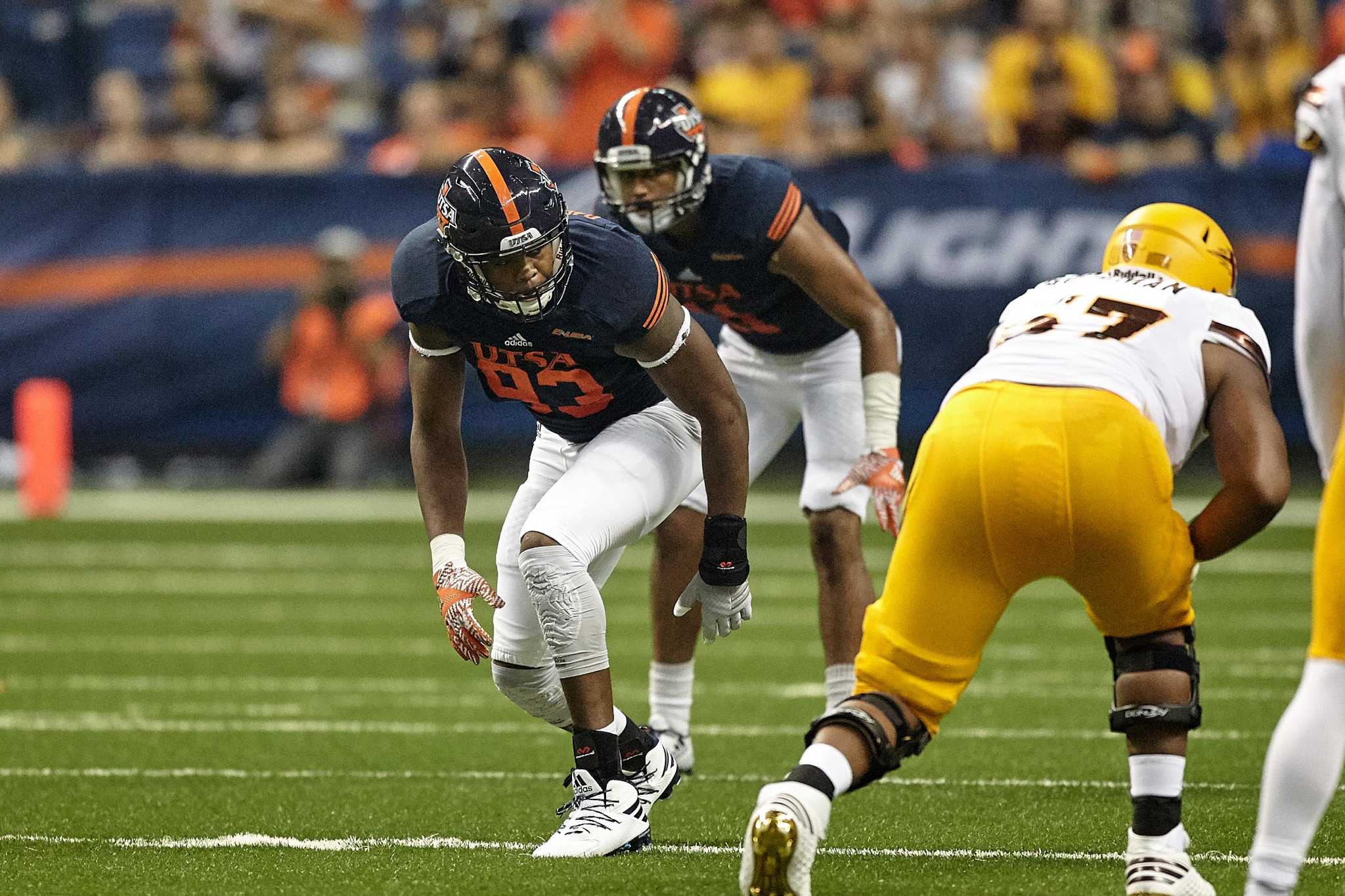Growing Davenport blossoming in role as UTSA’s defensive leader