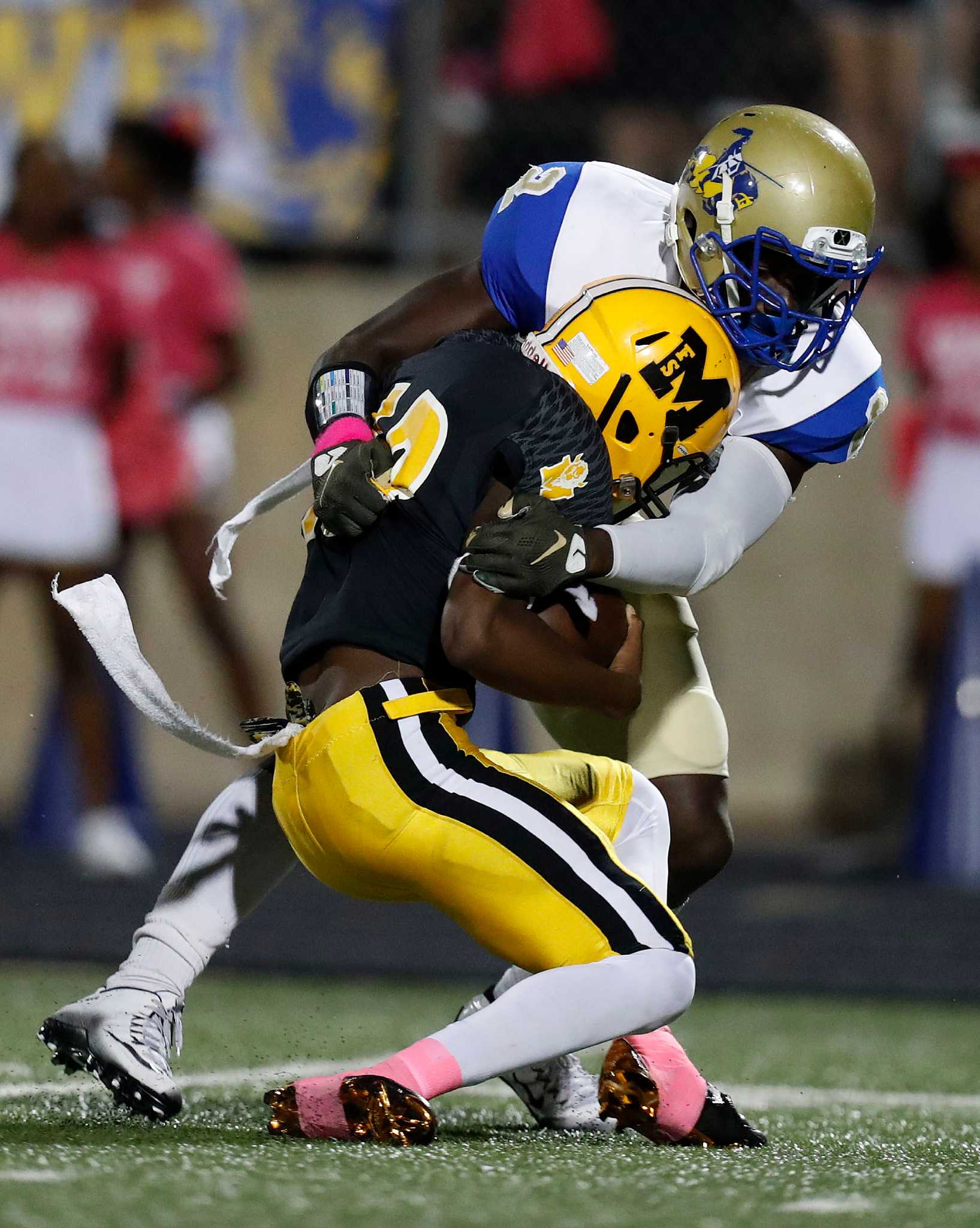 Leonard Harris III scores 5 TDs as Elkins edges Marshall