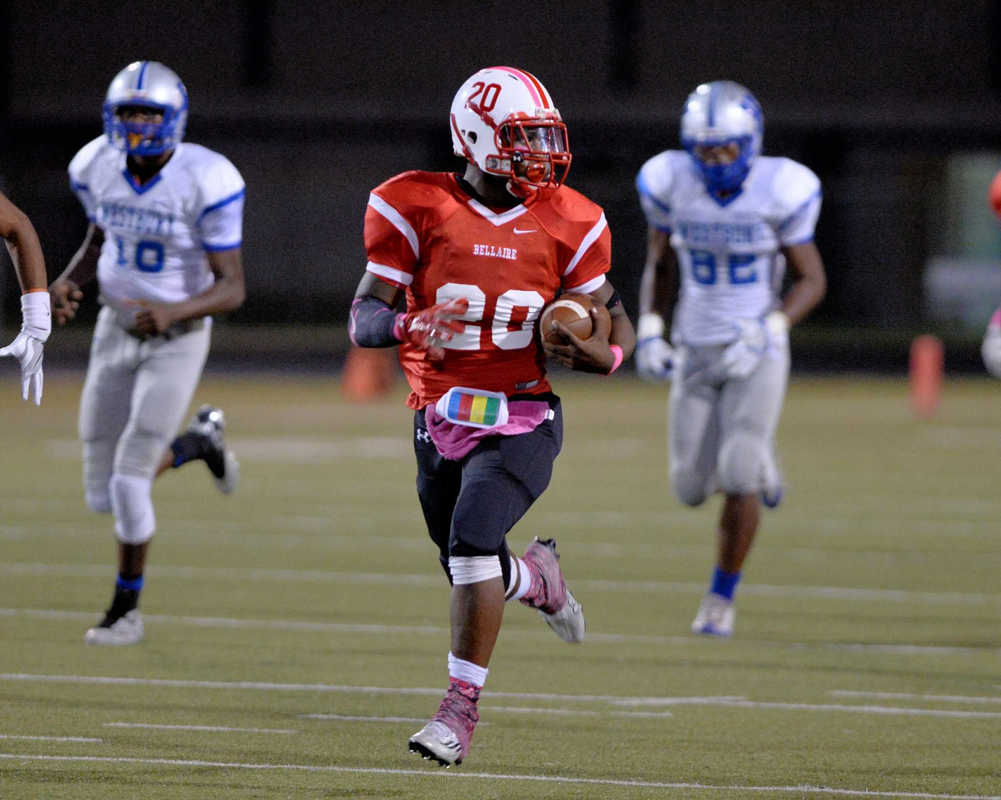 Bellaire routs Westbury, clinches playoff spot