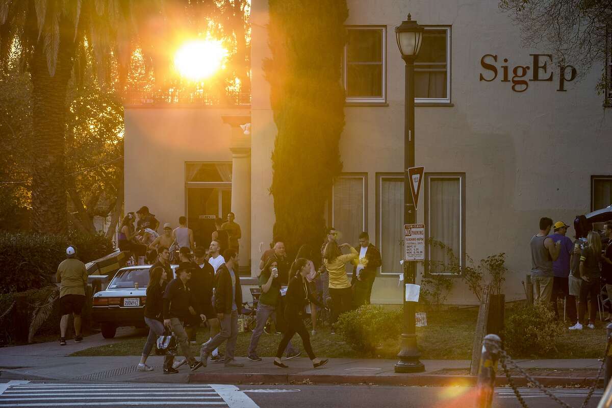 UC Berkeley Greek parties back on, with new rules