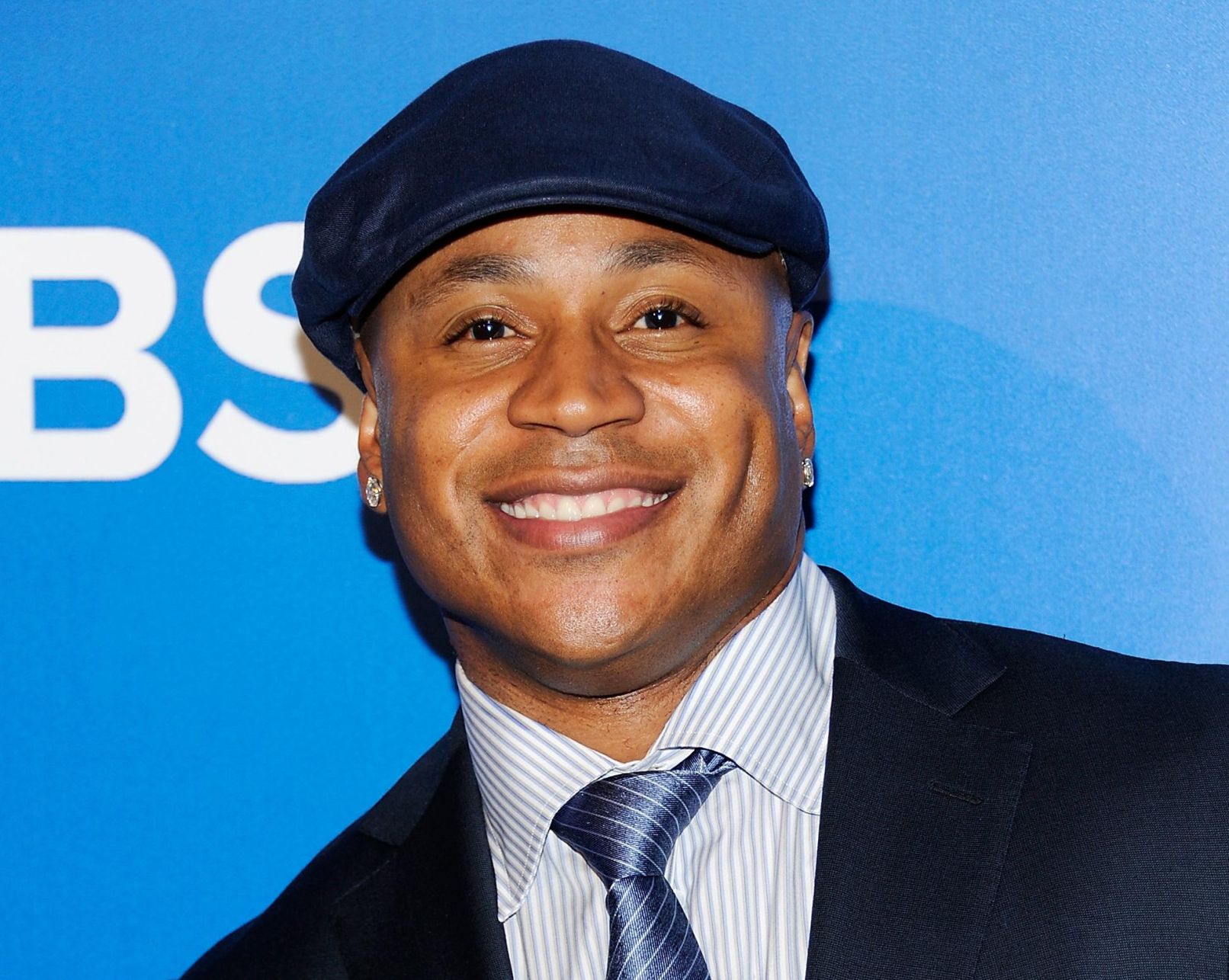 Rapper LL Cool J nabs intruder at Los Angeles home