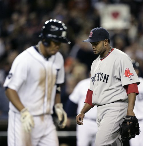Tigers beat Red Sox 7-6 in 12 on bases-loaded walk