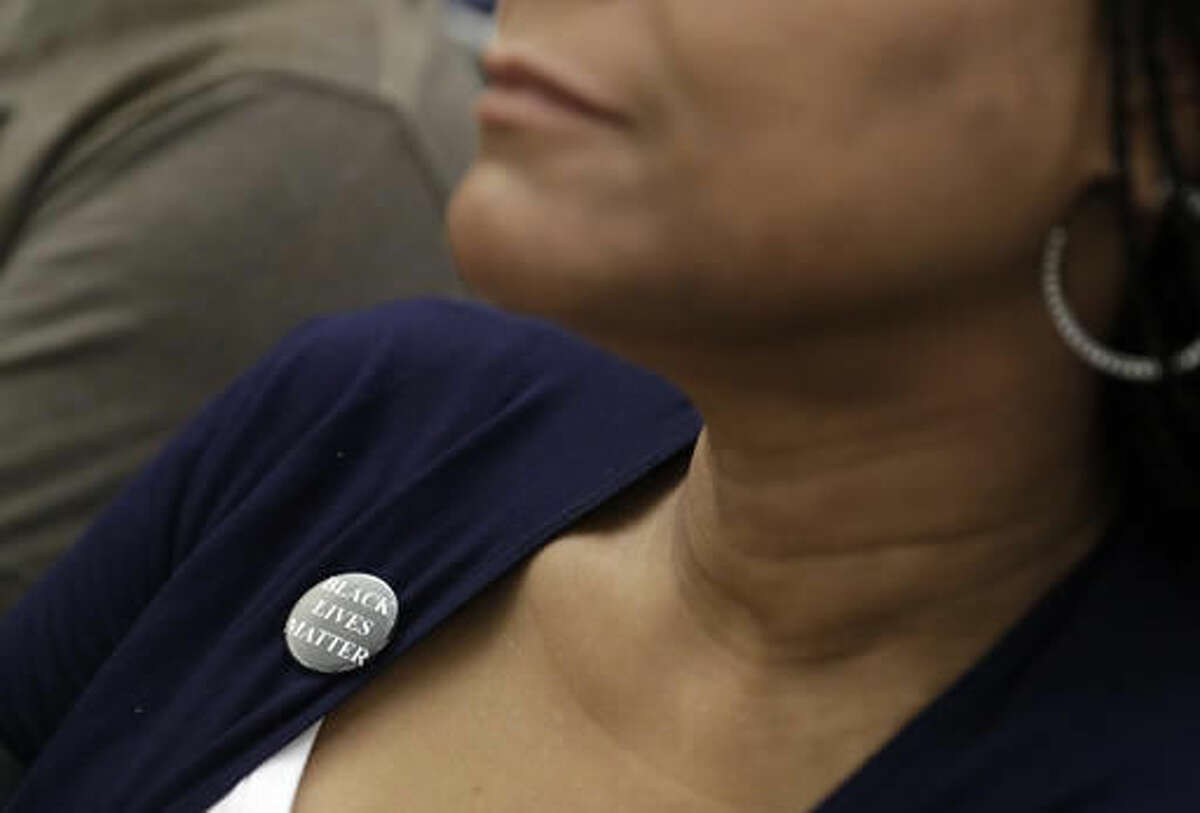 Vegas defense lawyer sheds 'Black Lives' pin; keeps arm band